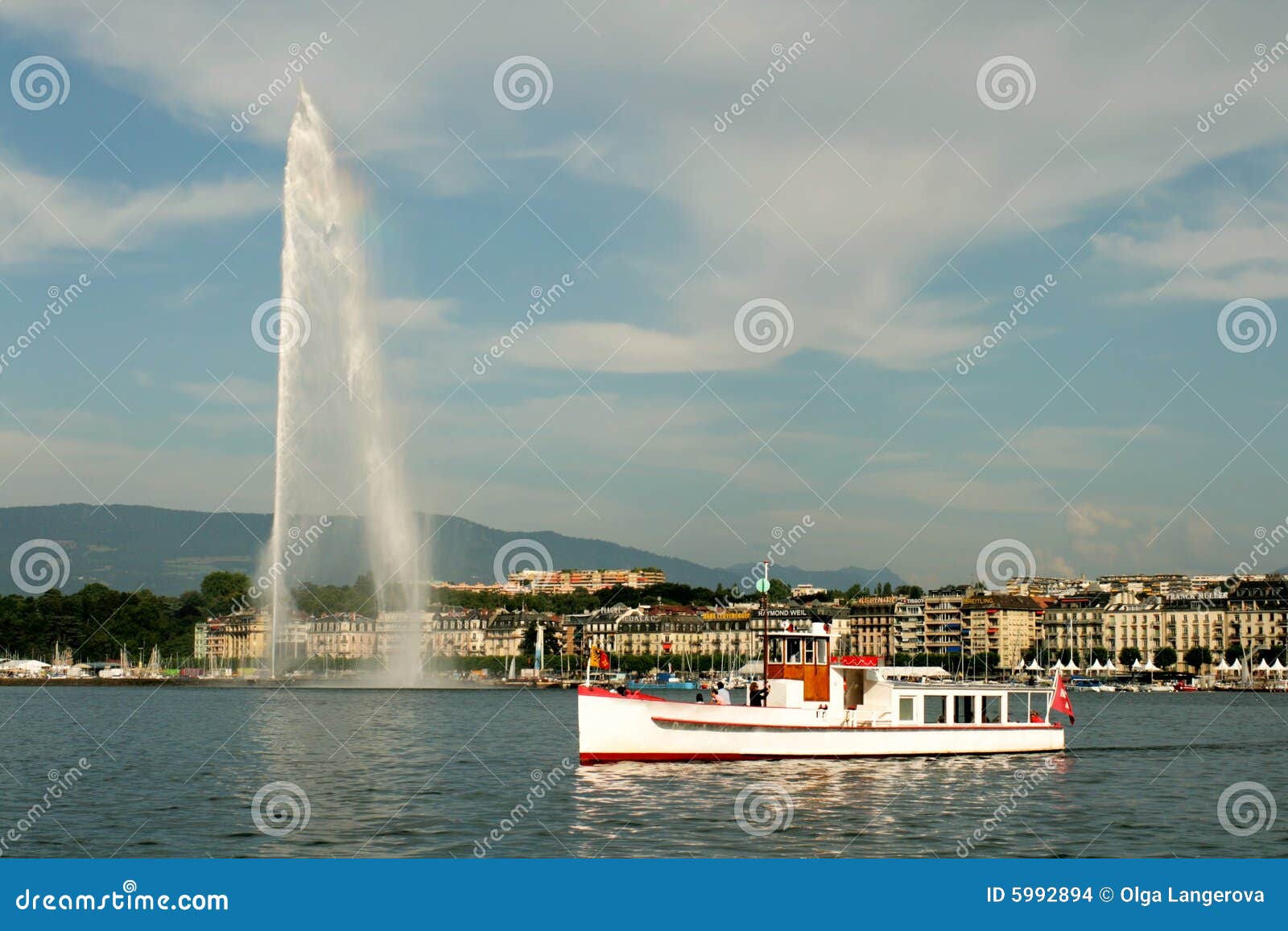 Lake Geneva and fountain stock photo. Image of holiday - 5992894