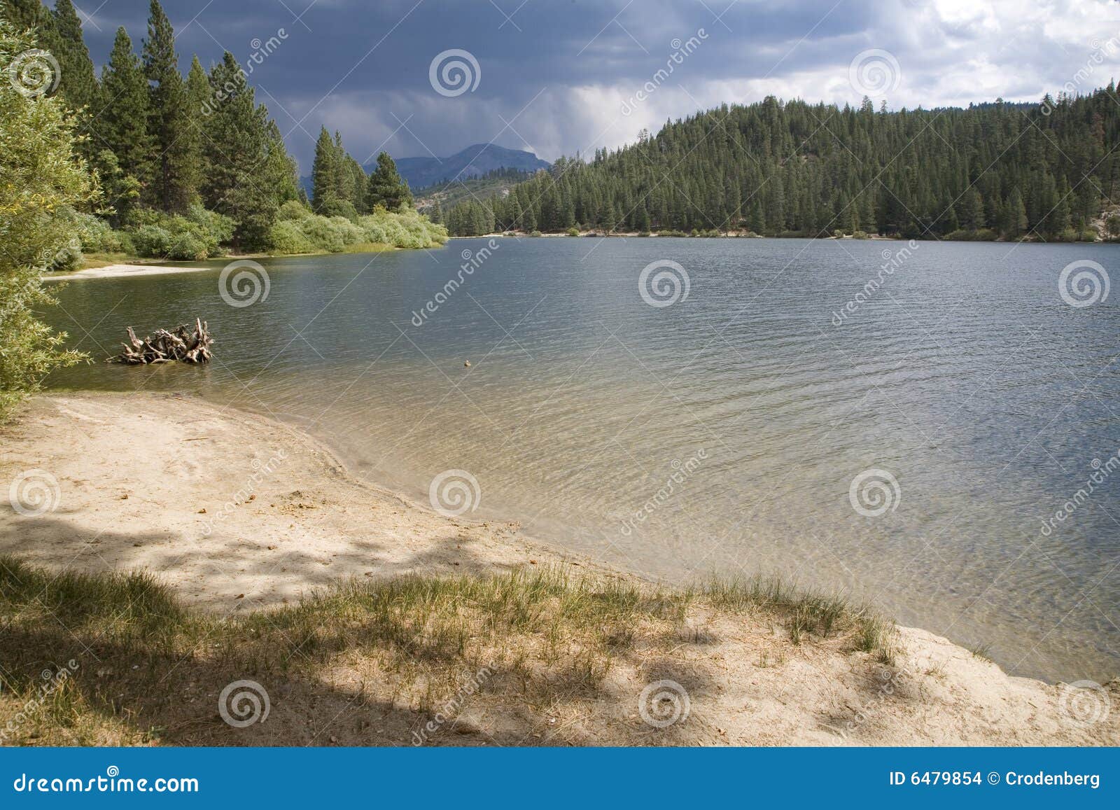 Lake Hume Dam Royalty-Free Stock Photography | CartoonDealer.com #39851741