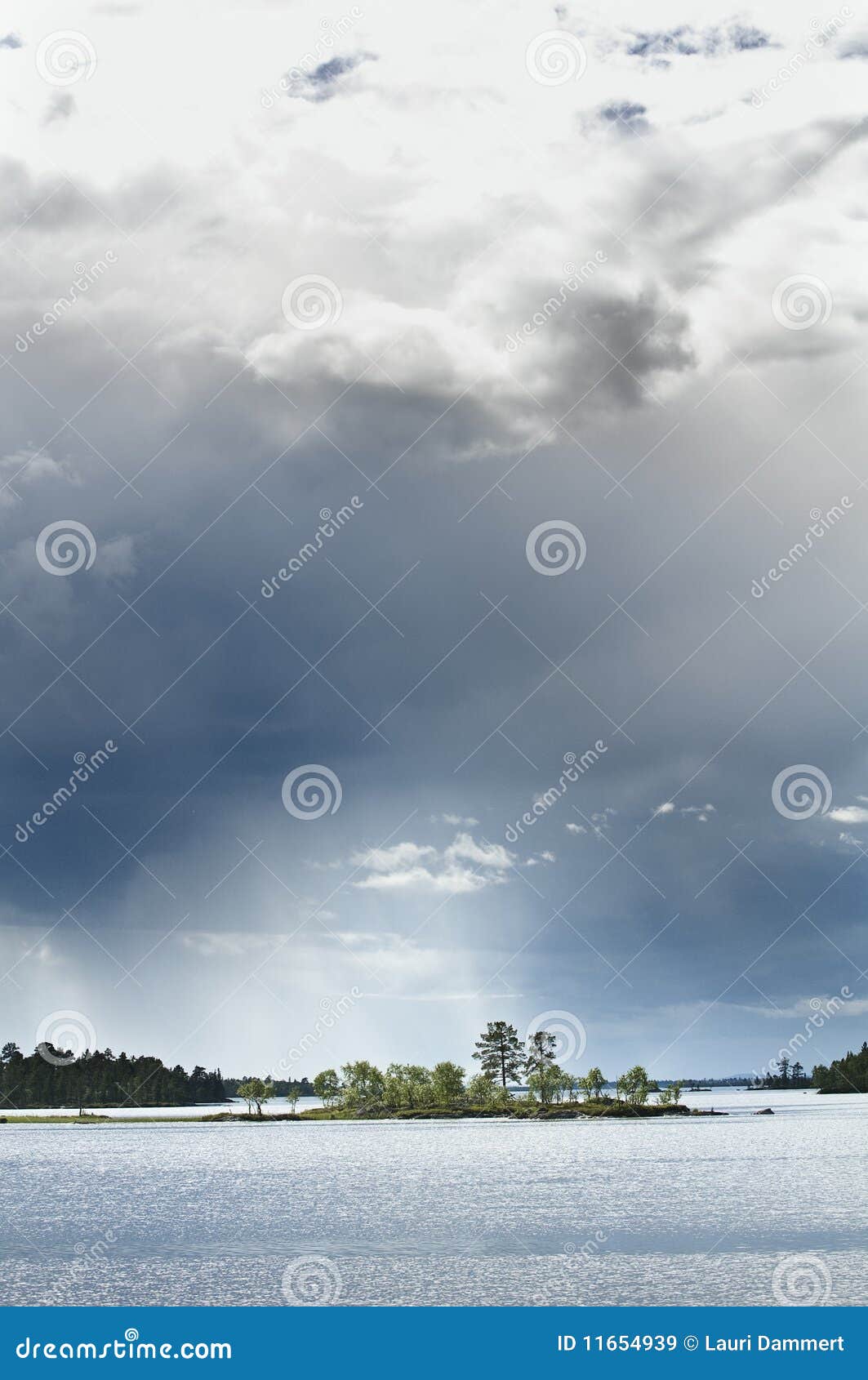 Lake Inari stock image. Image of dwarf, ripples, islets - 11654939