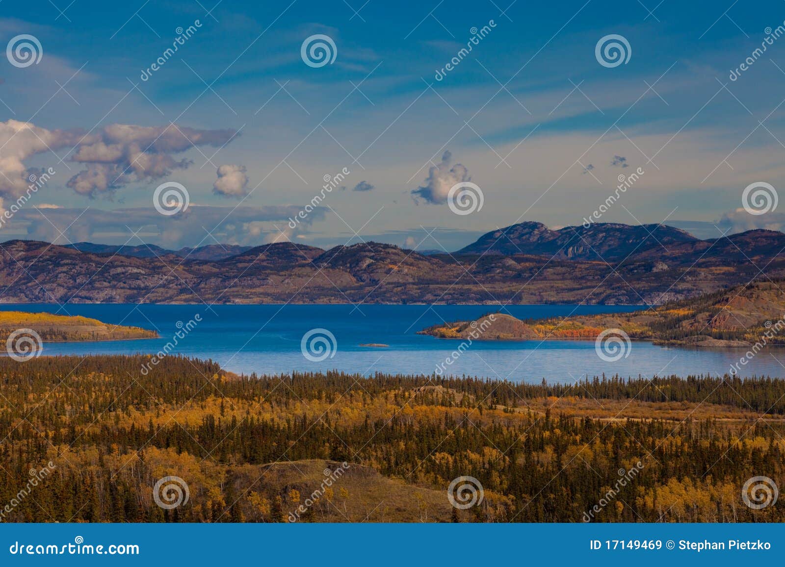 Lake Laberge and Surrounding Taiga in Fall Stock Image - Image of ...
