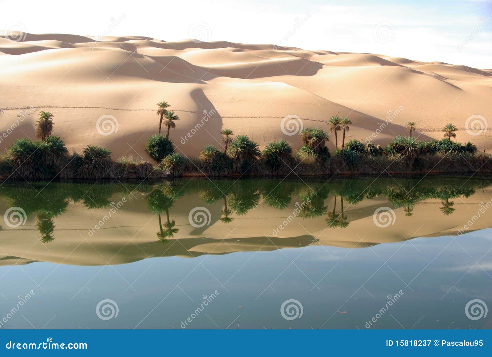 Lake in Libyan desert stock image. Image of sand, sahara - 15818237