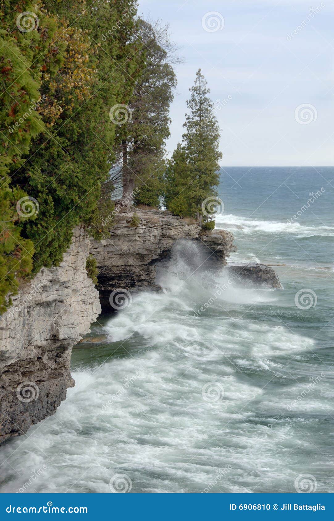 Lake Michigan Waves Along Coast Stock Photo - Image of water, door: 6906810