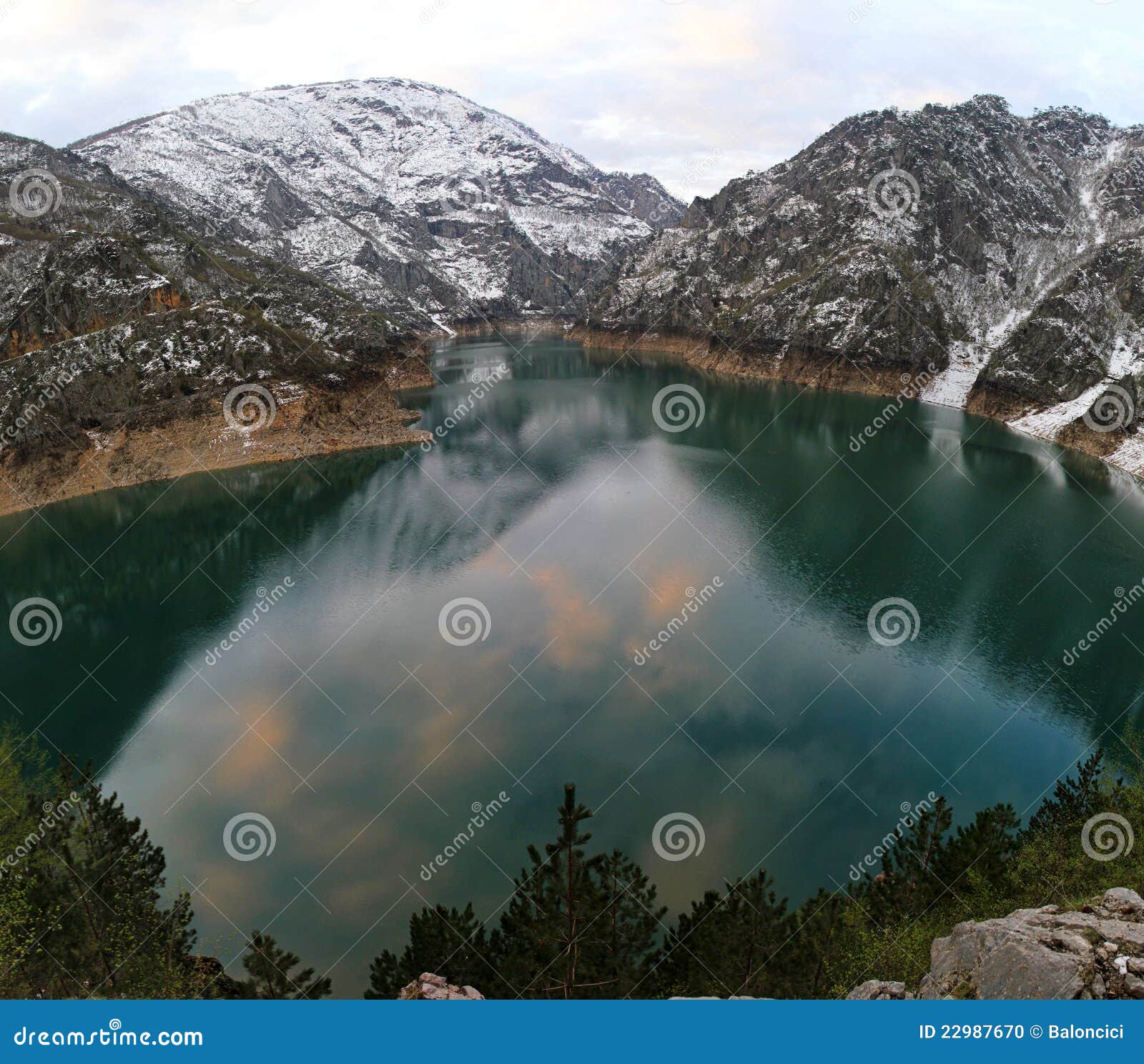 Lake Piva fisheye stock photo. Image of water, landscape - 22987670