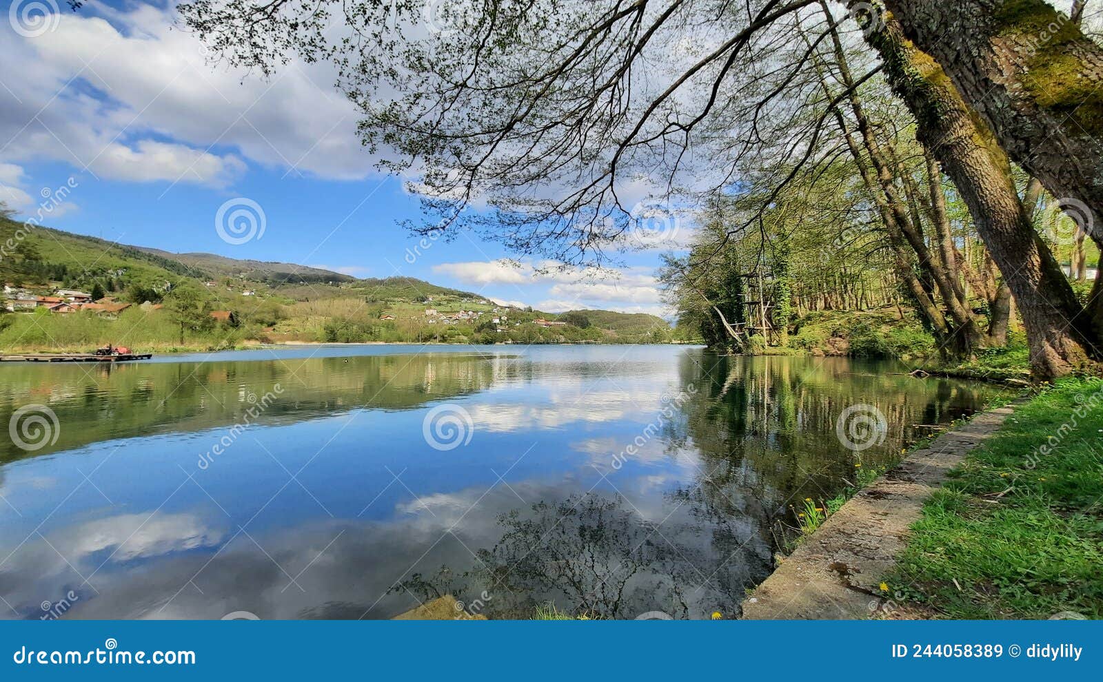 Lake Pliva in Jajce stock image. Image of plant, mountain - 244058389