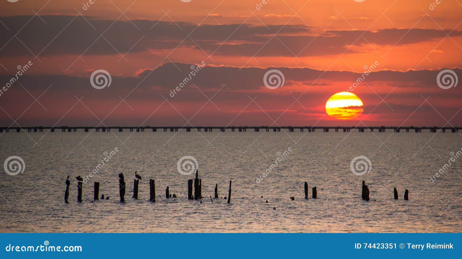 Lake Ponchartrain stock image. Image of sunset, causeway - 74423351