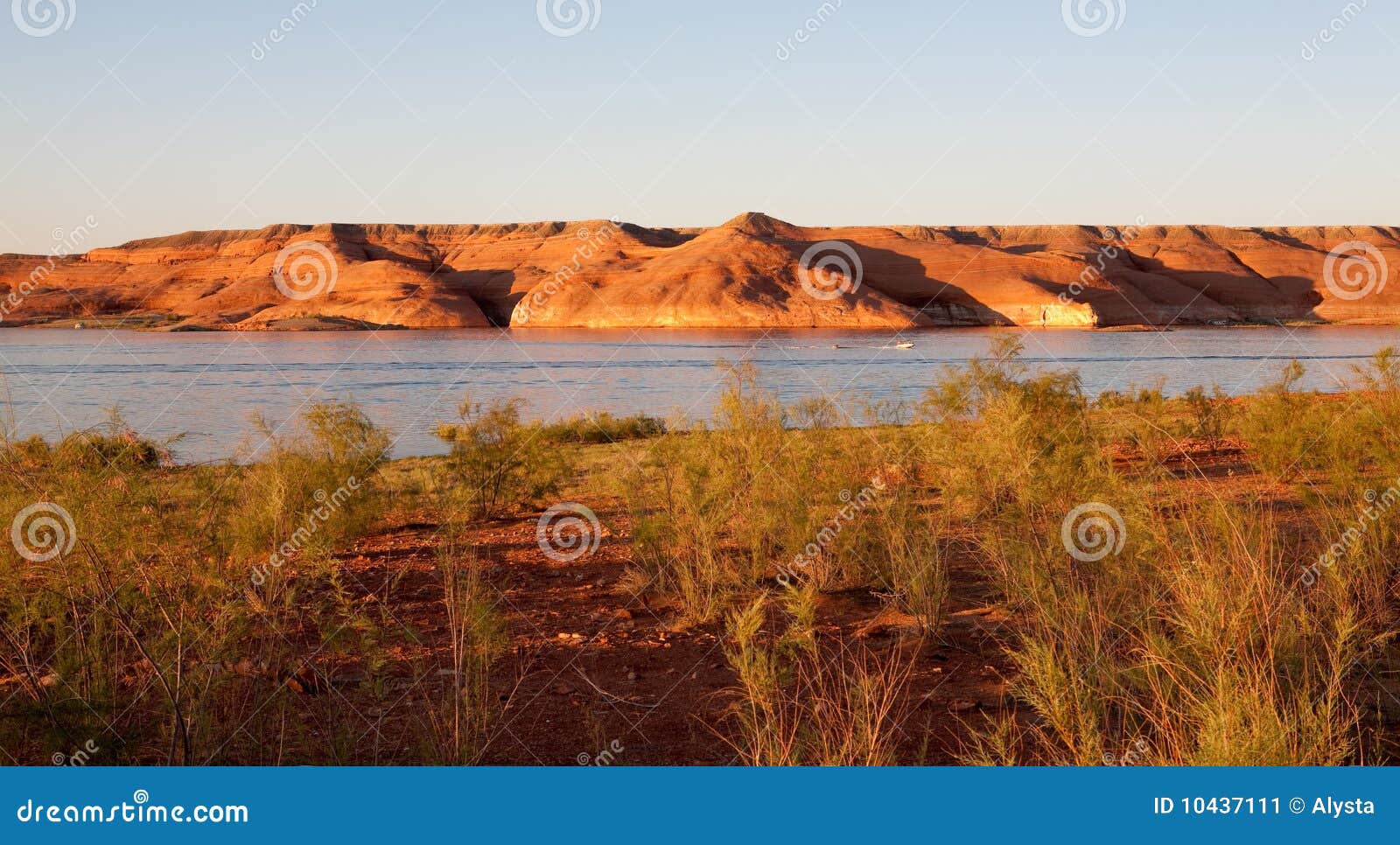 Lake Powell Rocks at Sunset Stock Image - Image of desert, formations ...