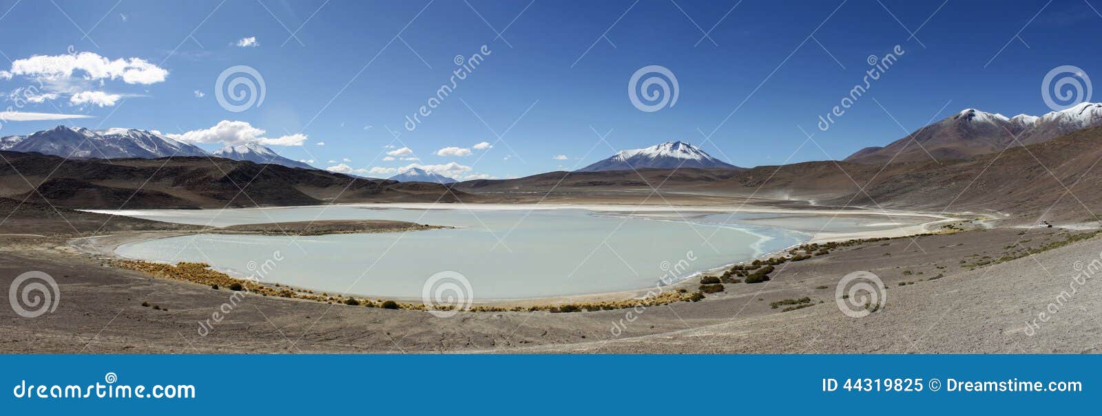Lake Salar de Uyuni stock image. Image of travelling - 44319825