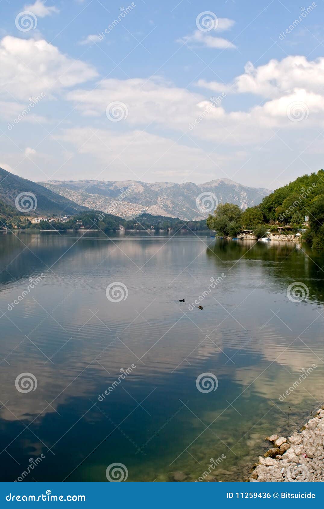 Lake of Scanno stock photo. Image of nature, landscape - 11259436