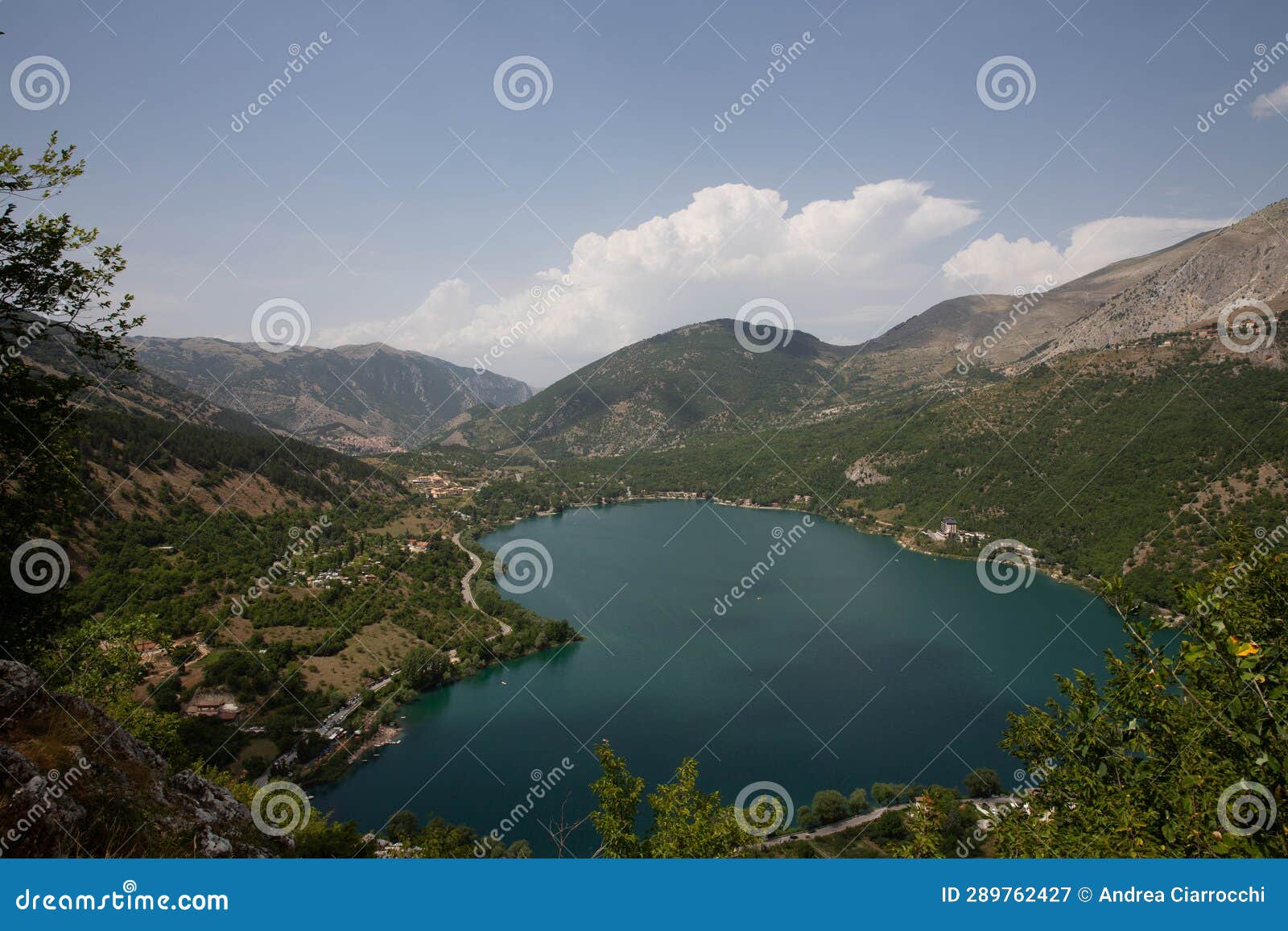 Lake of Scanno stock image. Image of range, formation - 289762427
