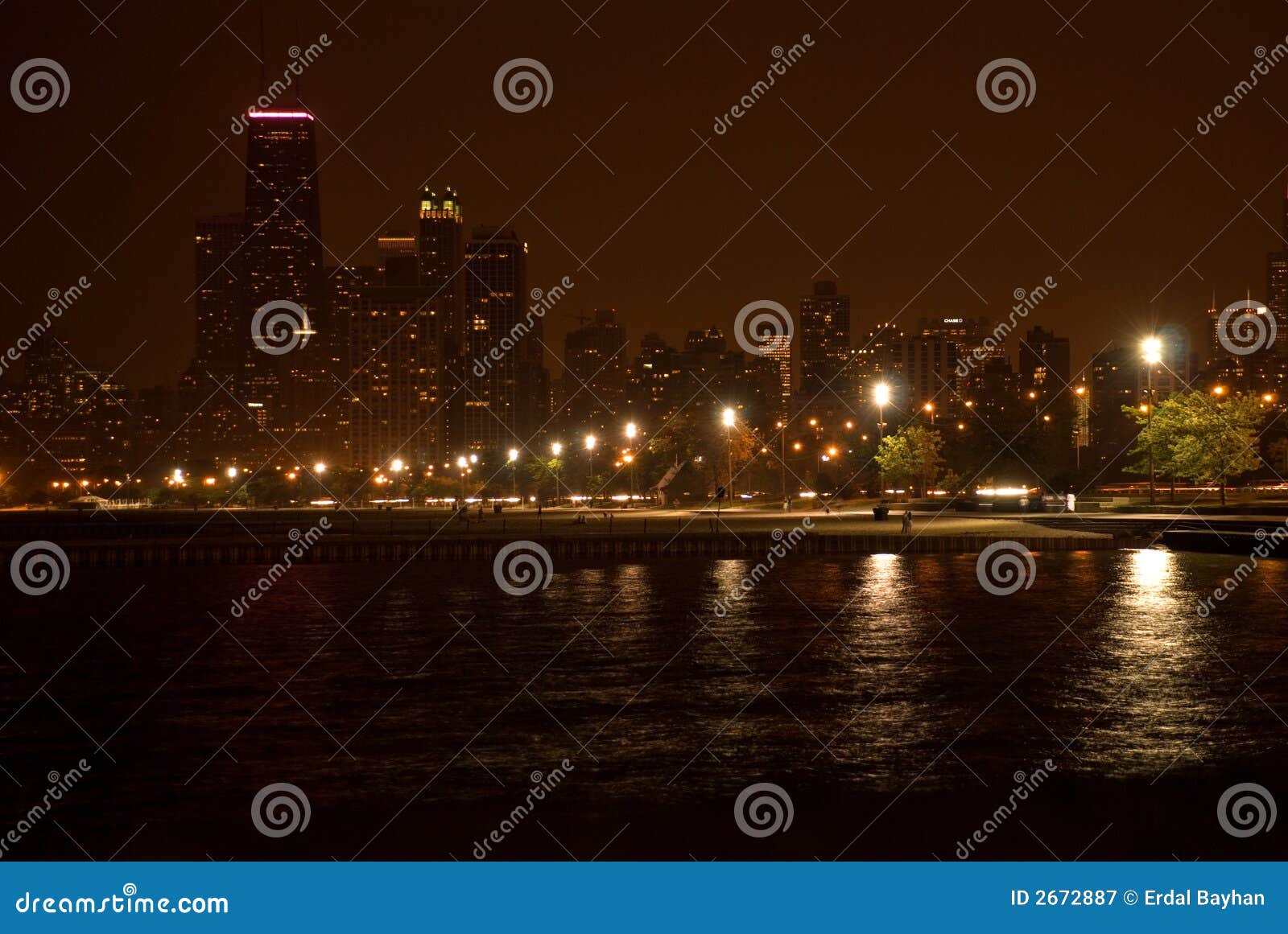 Lake shore drive stock image. Image of shore, landscape - 2672887