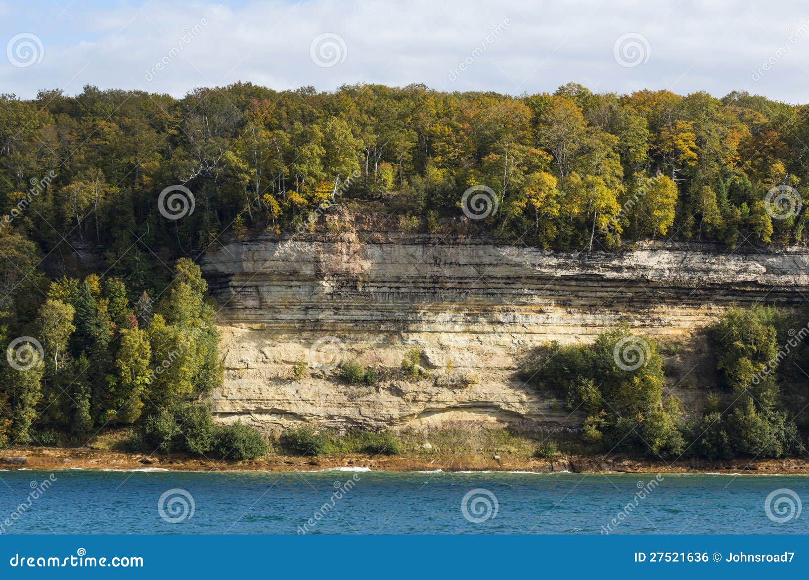 Lake Superior Cliff Scenic stock photo. Image of park - 27521636