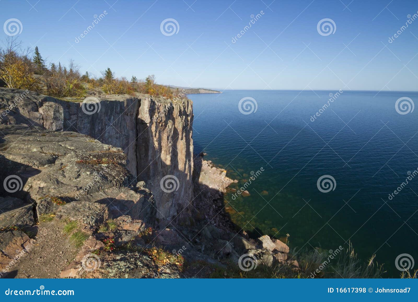Lake Superior Palisades stock photo. Image of rock, autumn - 16617398