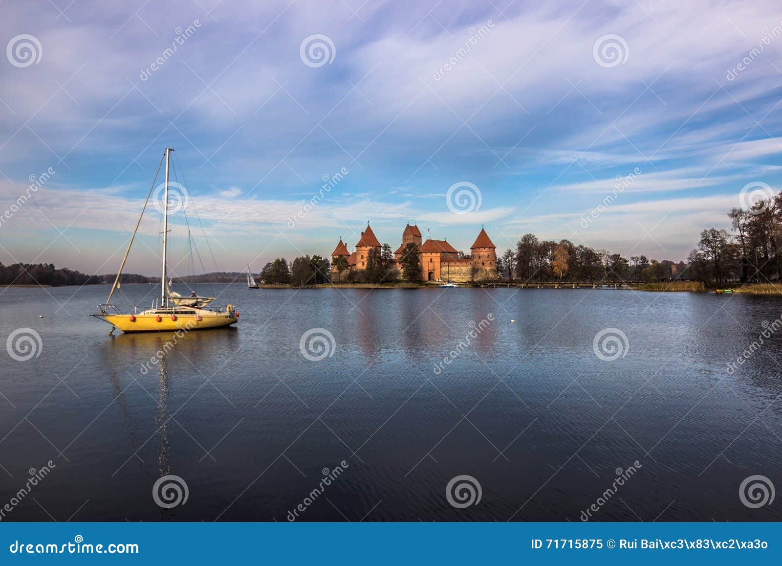 Lake of Trakai, Lithuania editorial image. Image of outdoor - 71715875