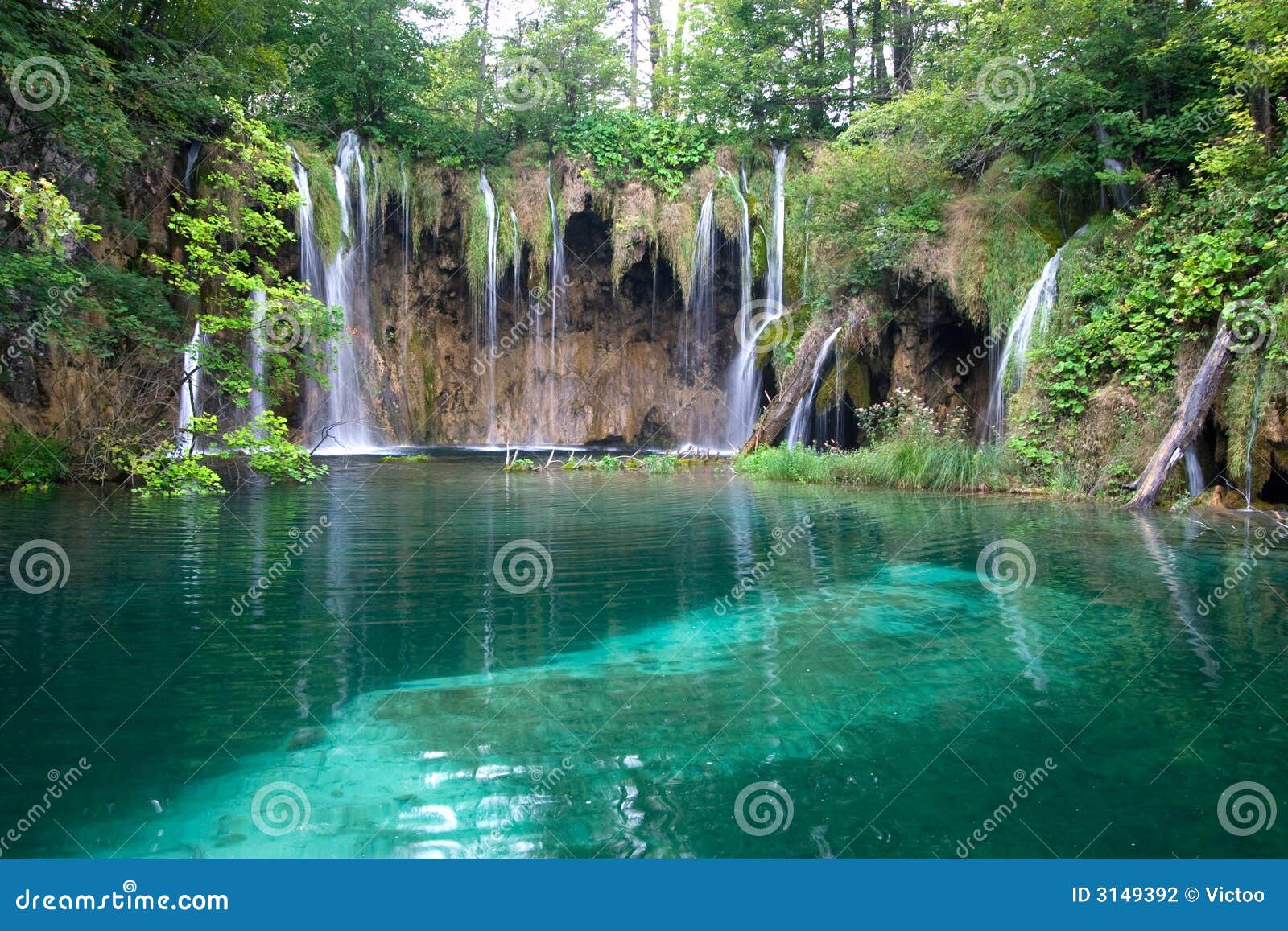 Lake and waterfalls stock photo. Image of river, tree - 3149392