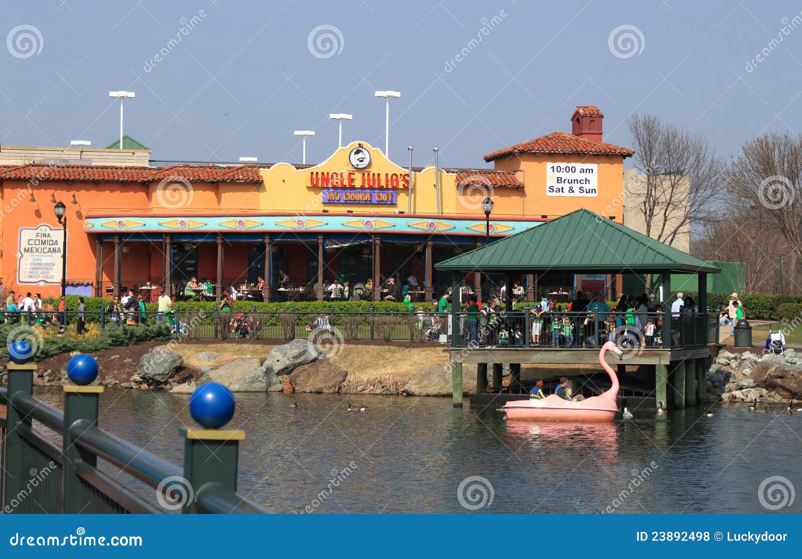 Lakeside Restaurant editorial stock photo. Image of retailer - 23892498