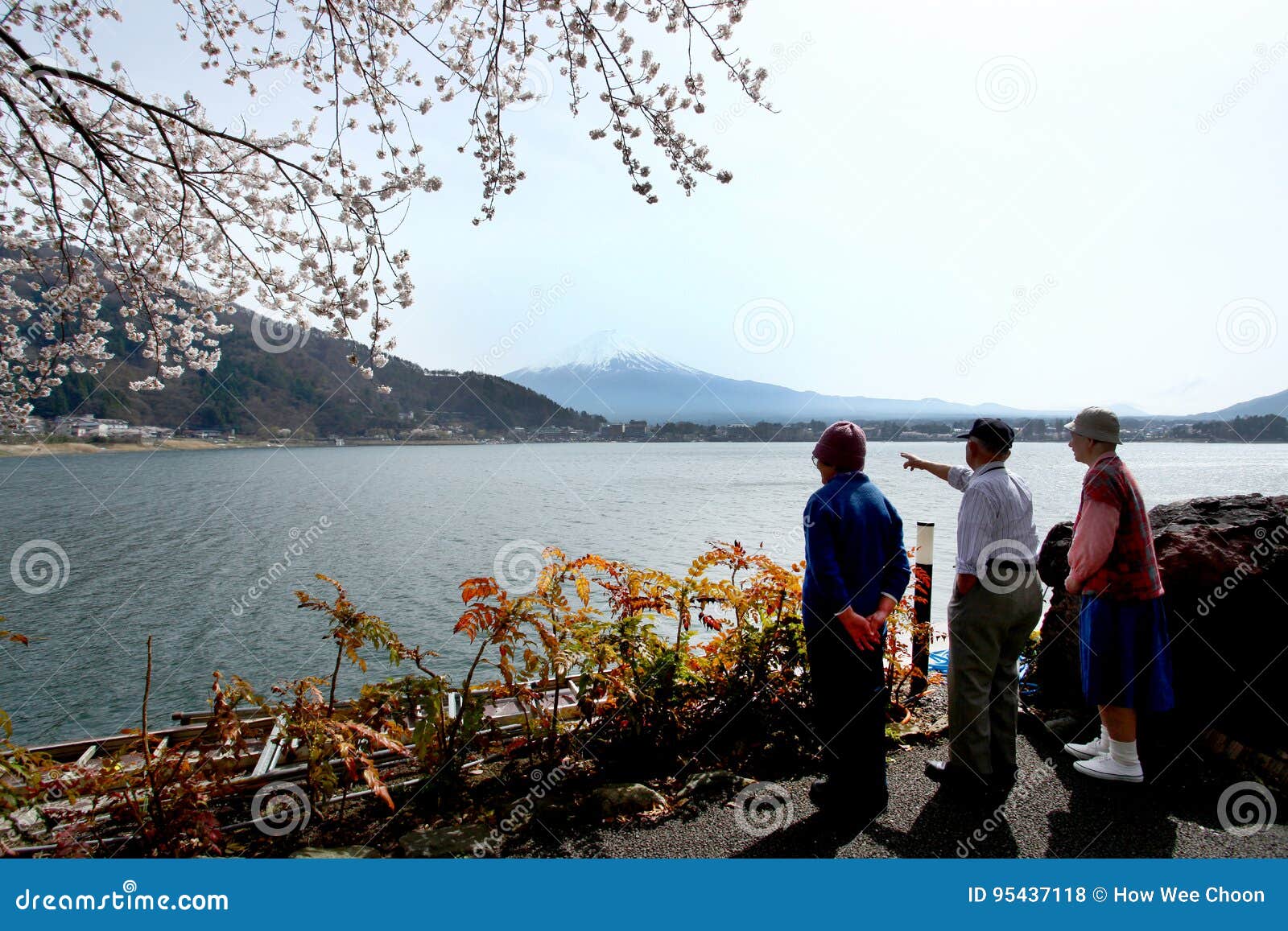 Fuji Mountain Kawaguchiko Lake View With Tourist Boat Japan Landmark ...