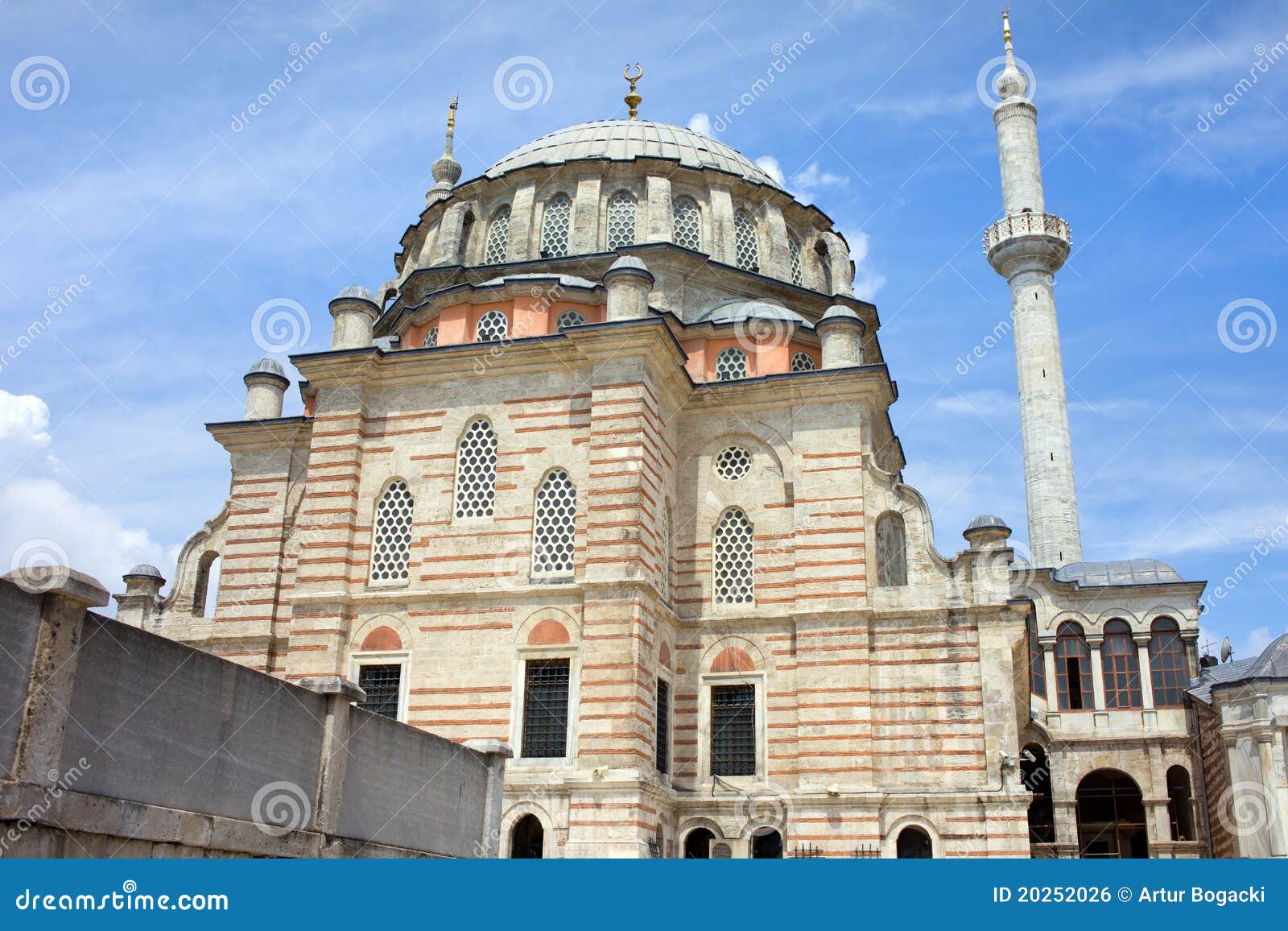 Laleli Mosque in Istanbul stock photo. Image of islamic - 20252026
