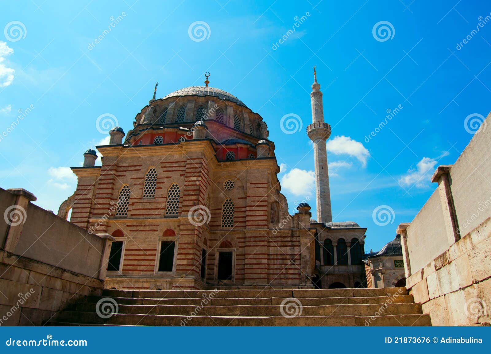 Laleli Mosque in Istanbul stock photo. Image of exterior - 21873676