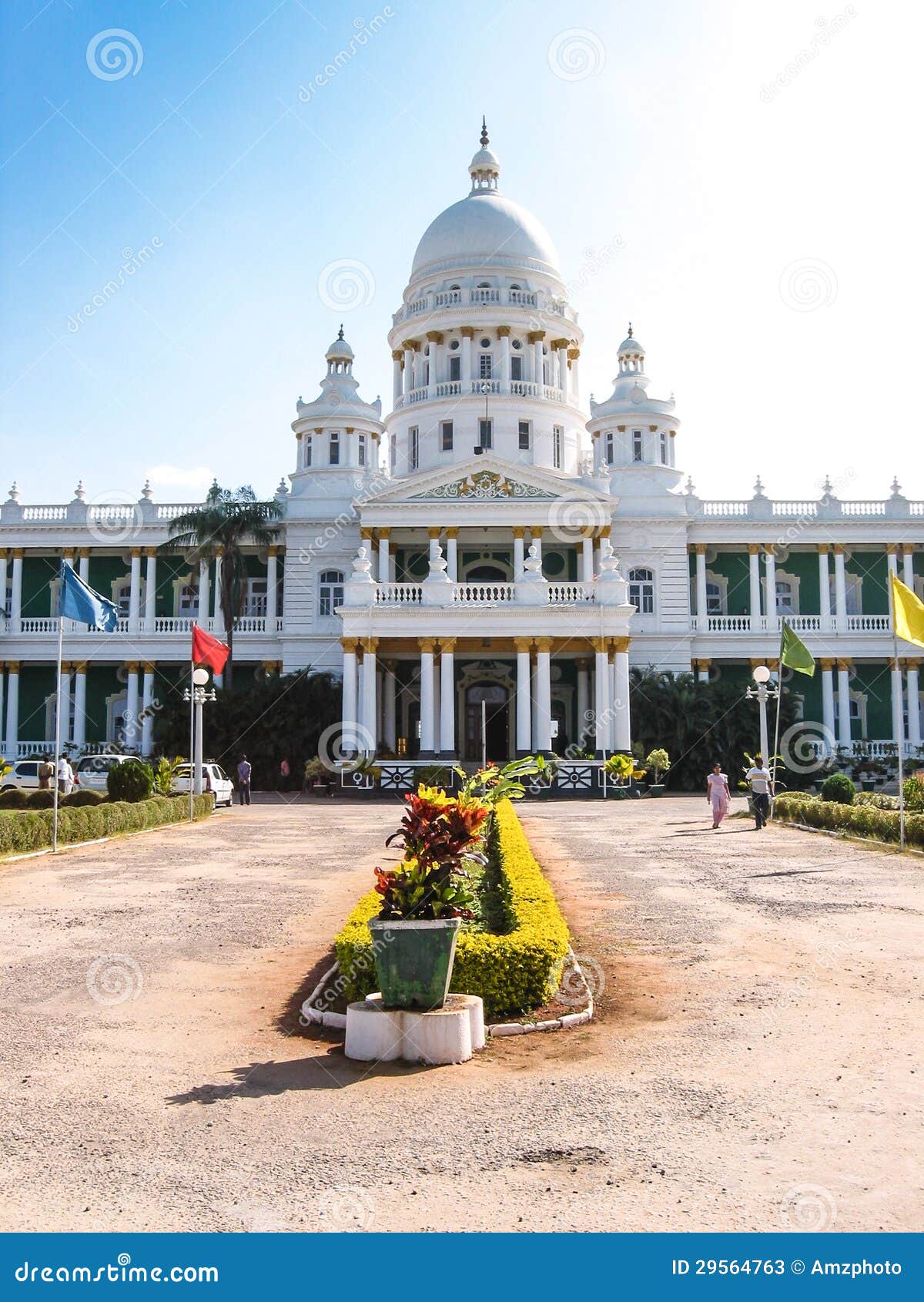 Lalitha Mahal Palace (Hotel) Editorial Stock Photo - Image of parking ...