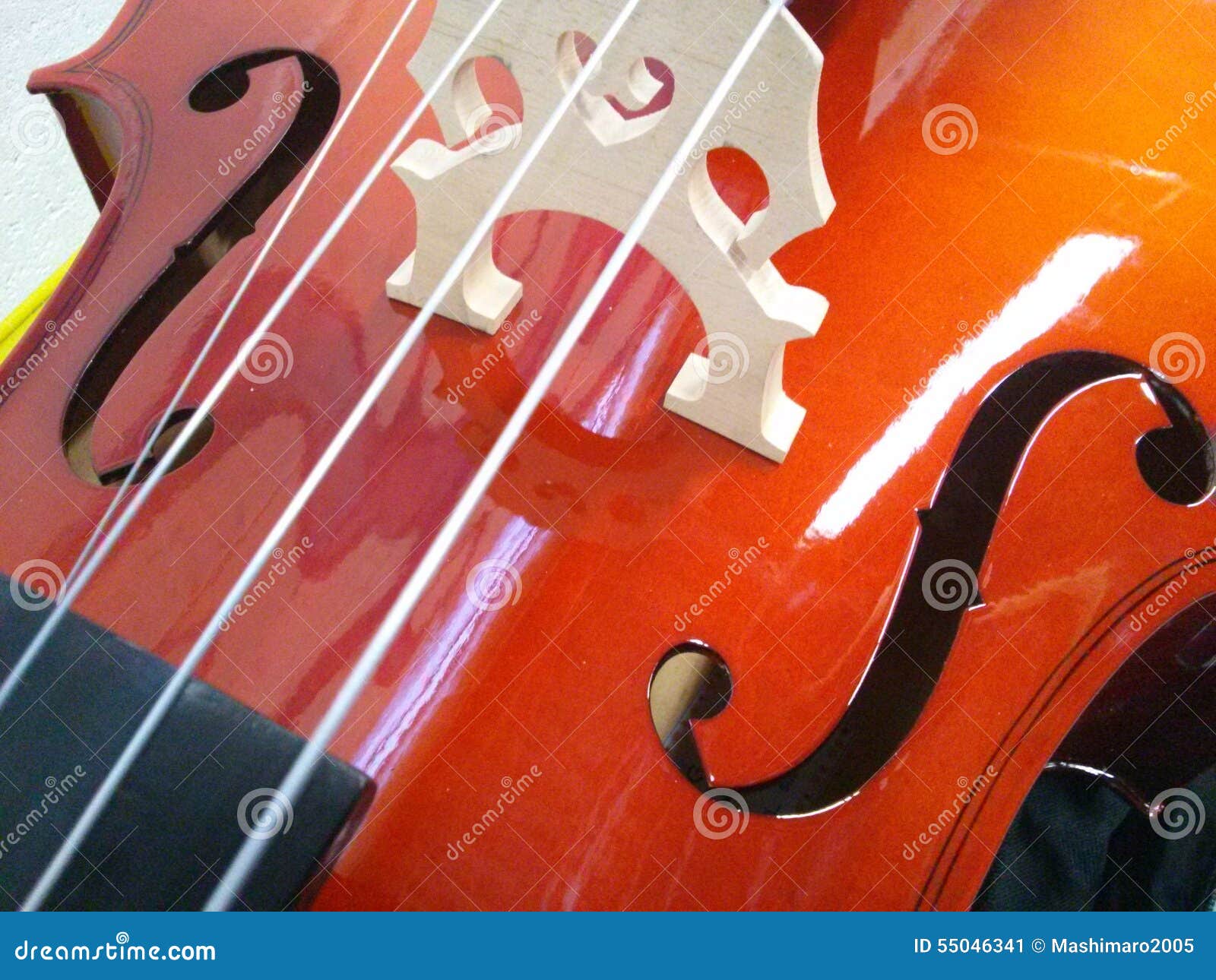 Laminated 4/4 Full Size Cello Stock Image - Image of full, brown: 55046341