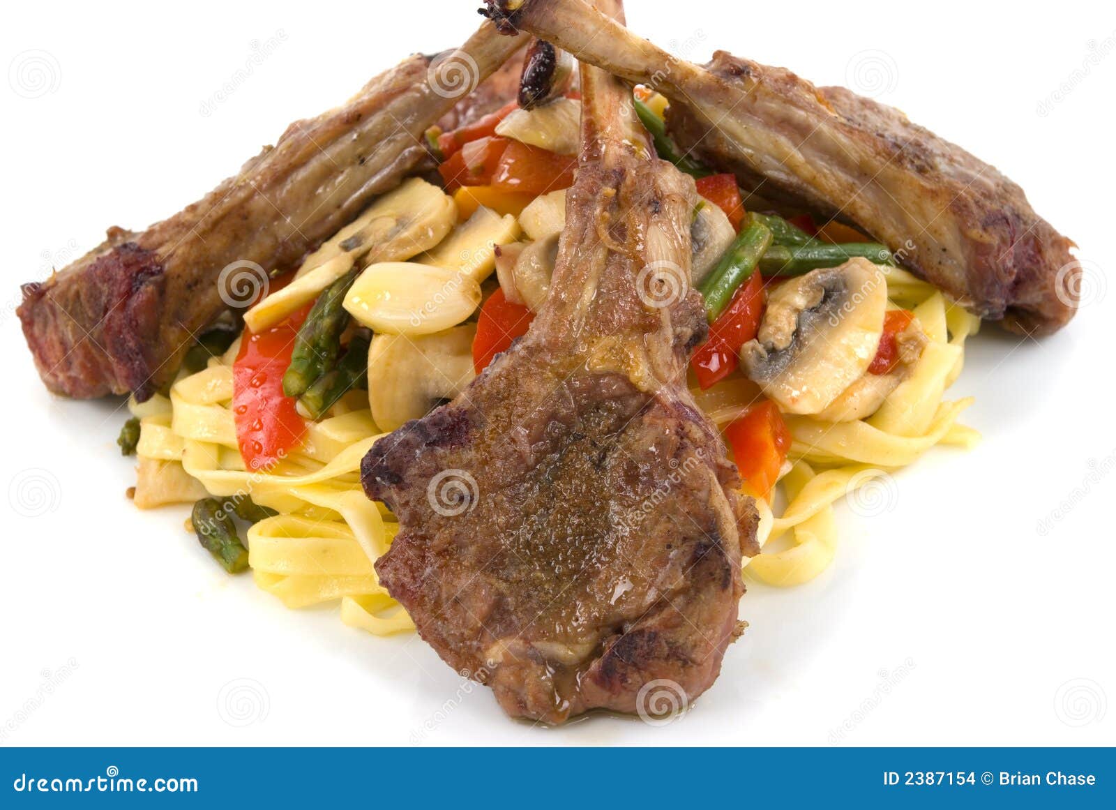 Lamm-Hiebe stockfoto. Bild von teigwaren, platte, teller - 2387154