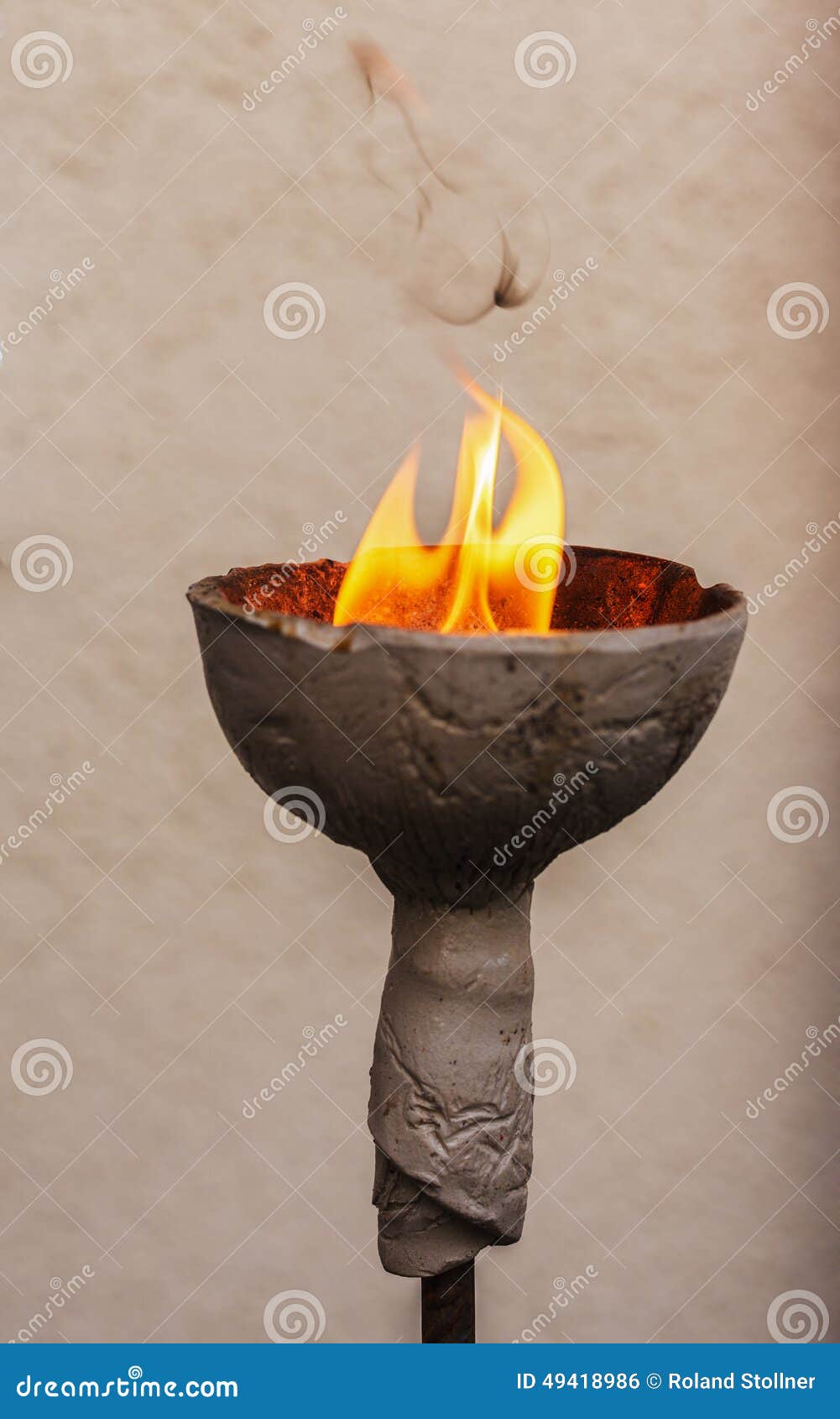 Lamp met een open vlam stock foto. Image of brandwond - 49418986