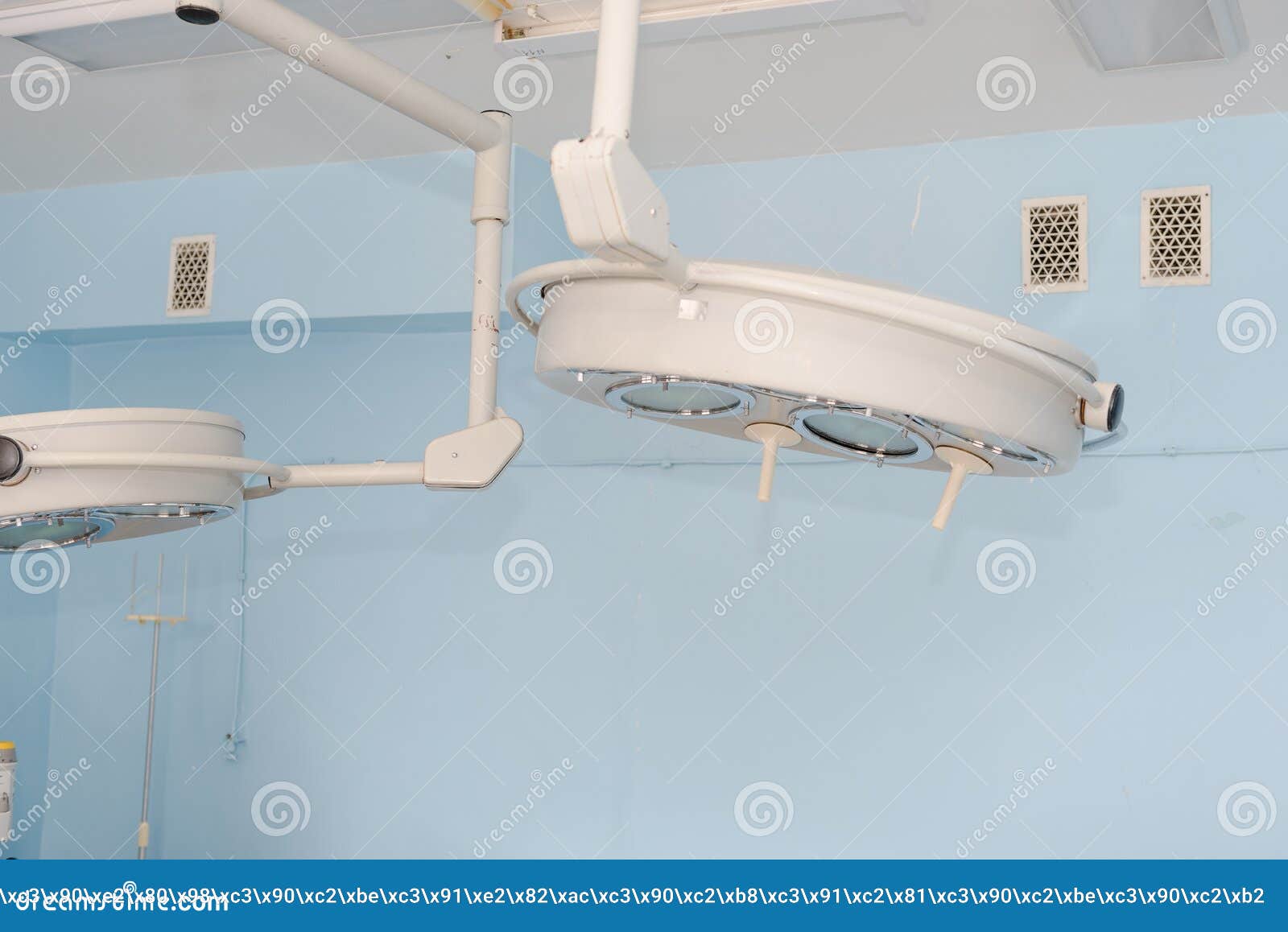 The Lamp in the Operating Room. Lighting in the Operating Room Stock ...