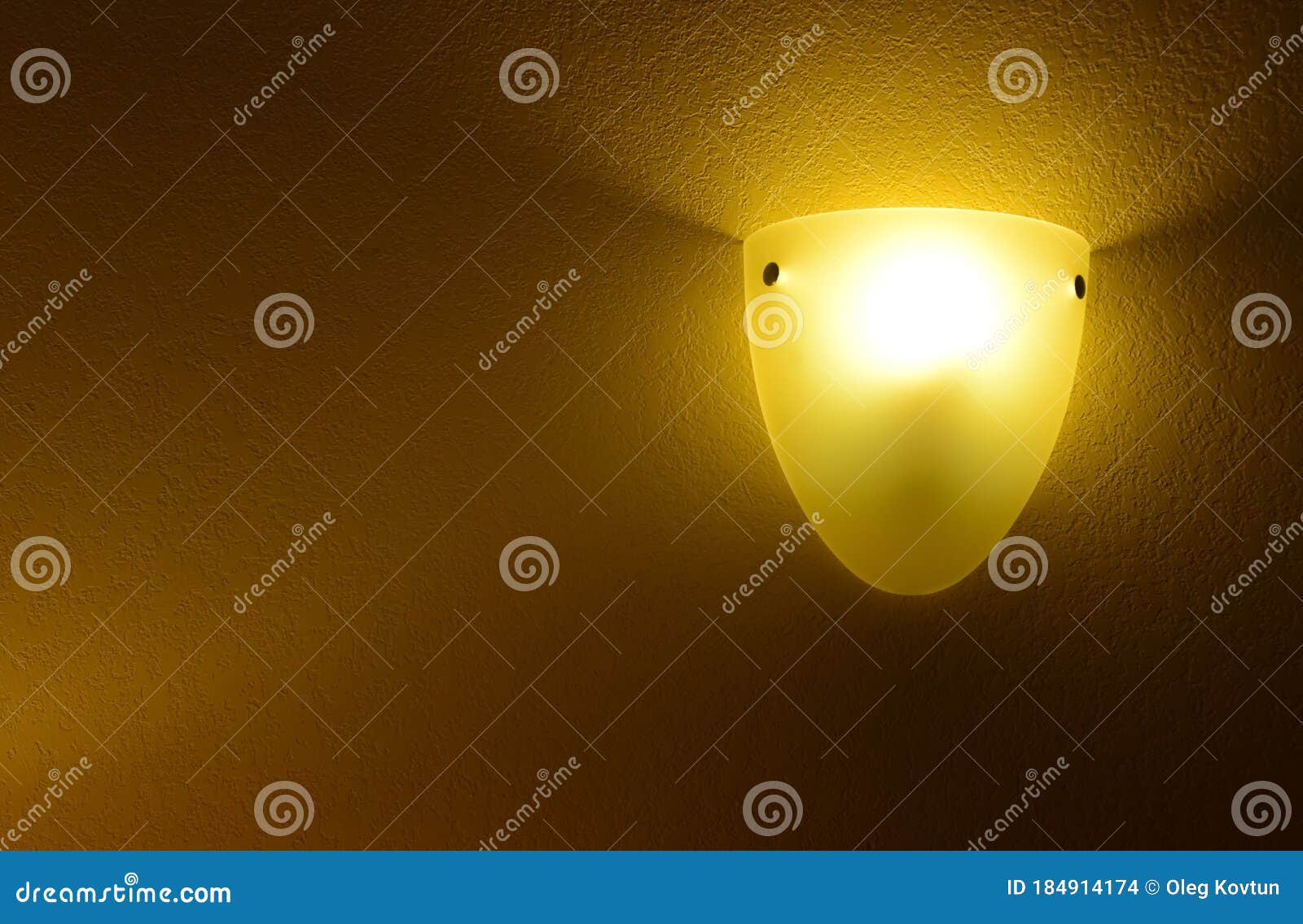 Lamp with Yellow Light in the Corner of the Room, Room Design Stock ...