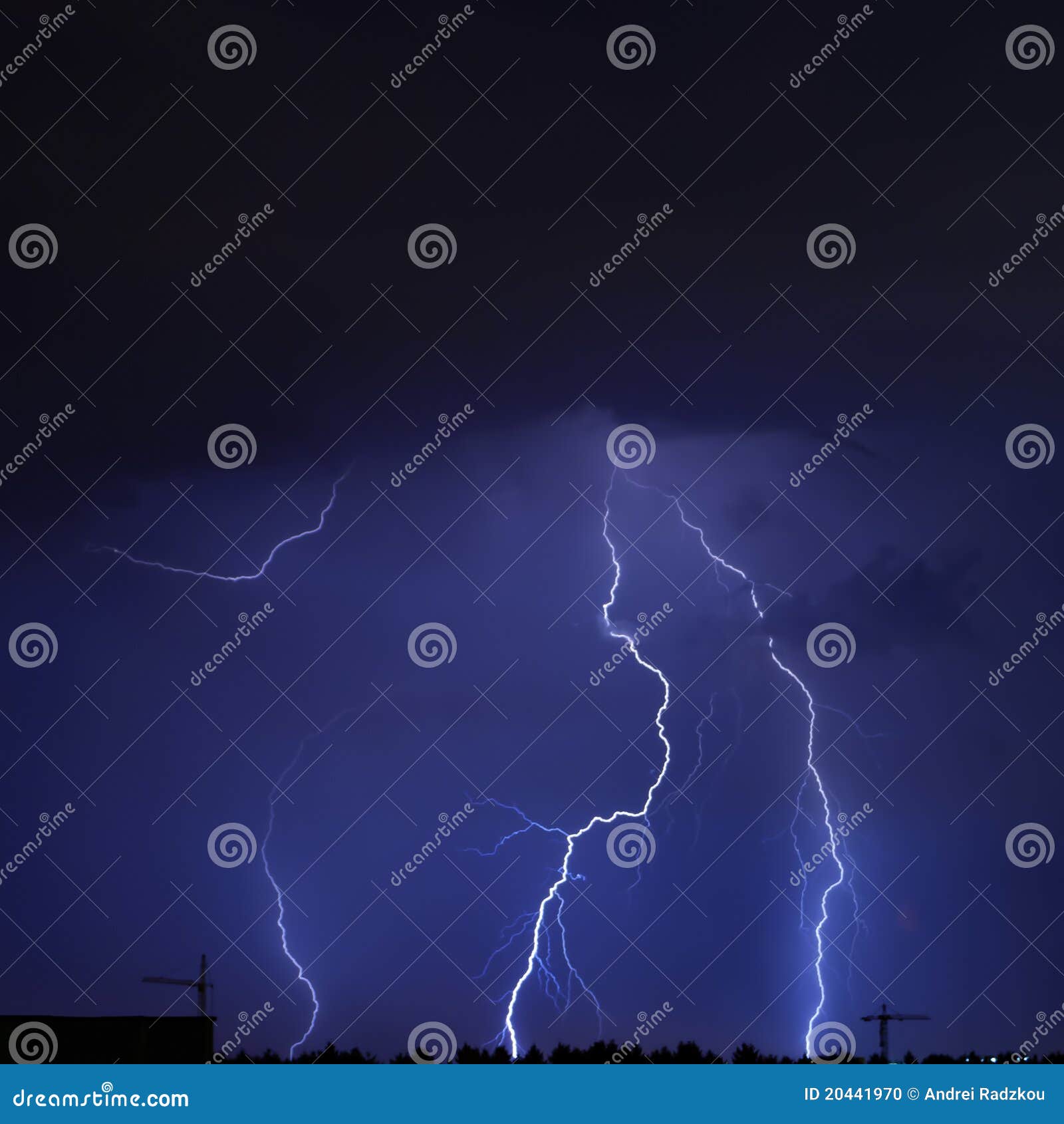 Lampo fotografia stock. Immagine di plasma, scarico, potente - 20441970