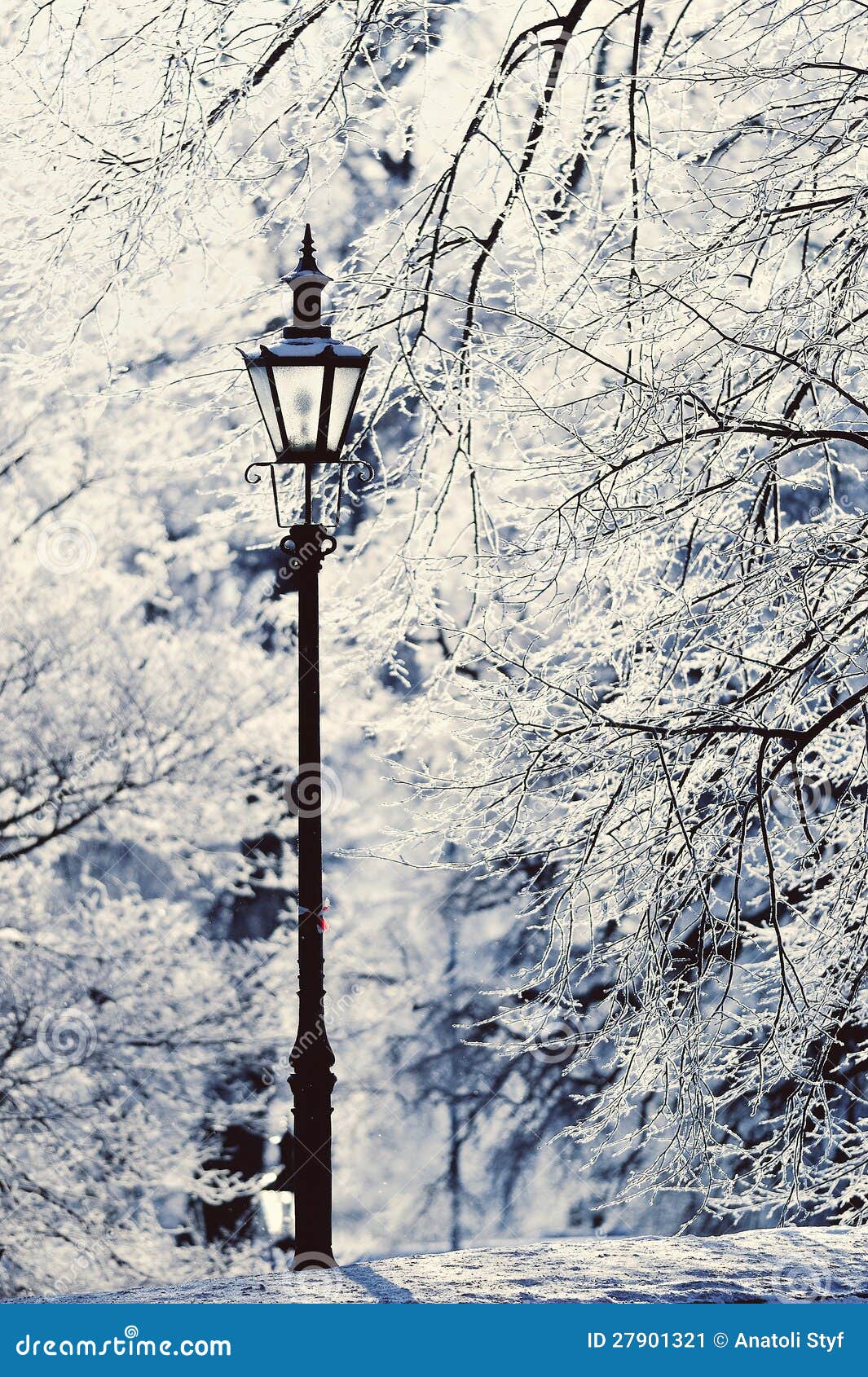 Lamppost stock image. Image of crust, december, hoarfrost - 27901321
