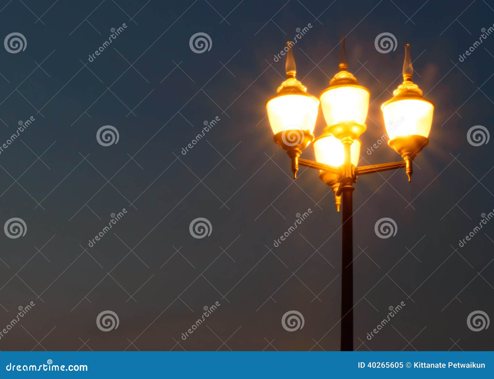 Lamppost in the Evening stock image. Image of light, evening - 40265605