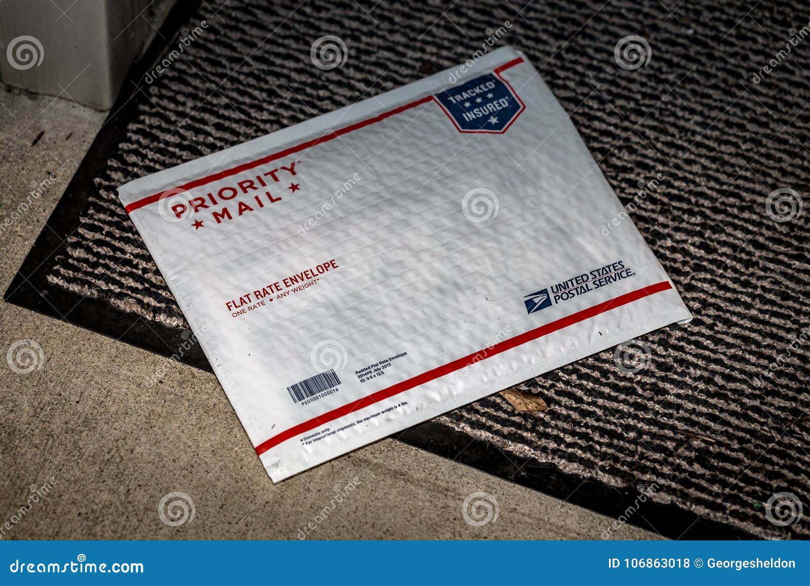 USPS Priority Mail Envelope Editorial Stock Photo - Image of door ... USPS Priority Mail Envelope Editorial Stock Photo - Image of door ...