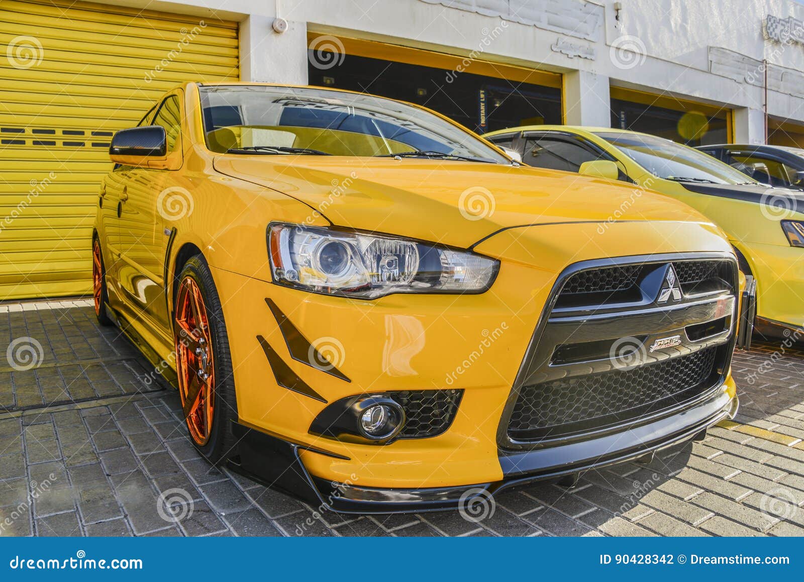 Lancero Modificado De Mitsubishi Al Evo Fotografía editorial - Imagen ...