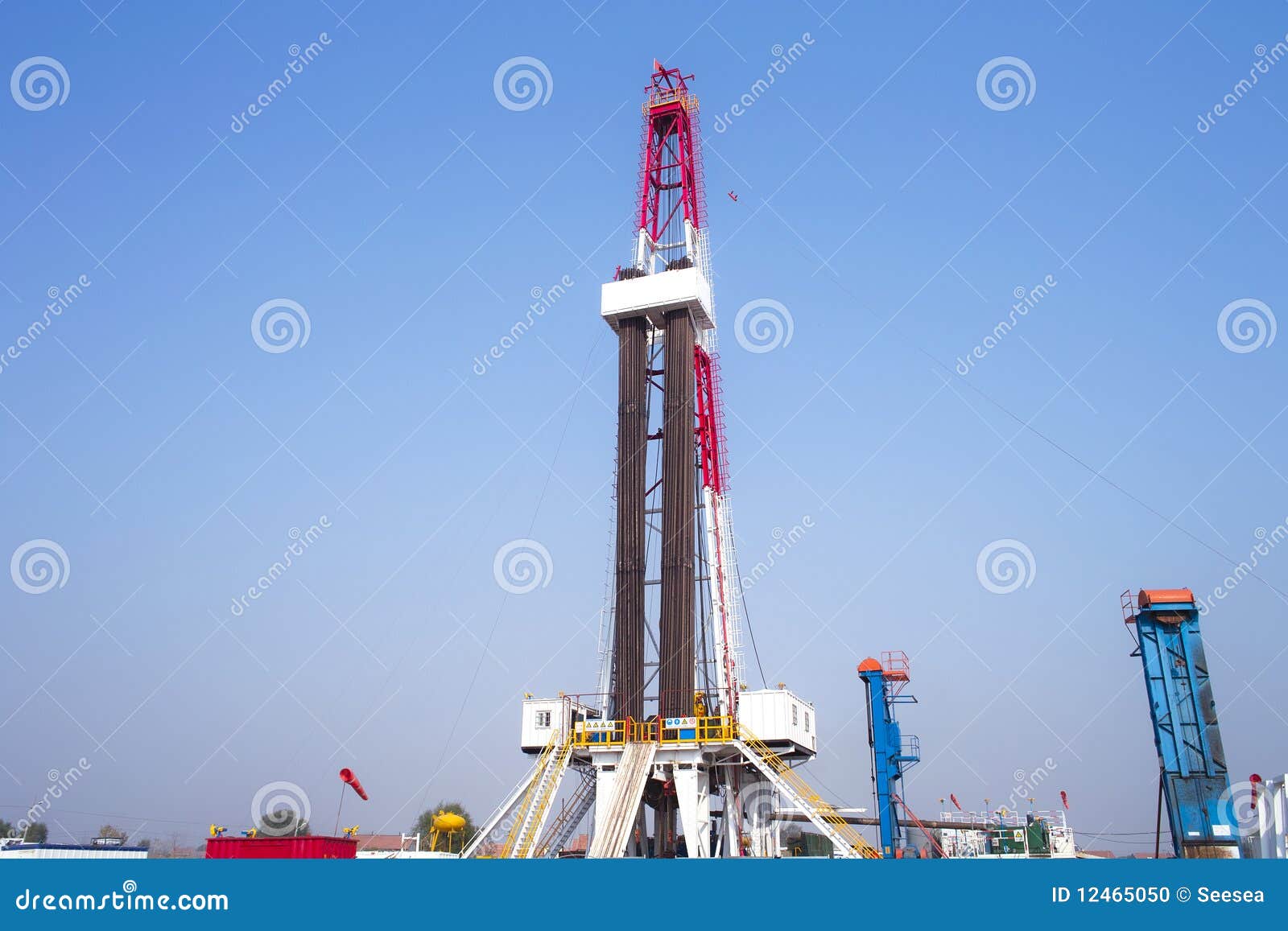 Land drilling rig stock photo. Image of outdoors, energy - 12465050