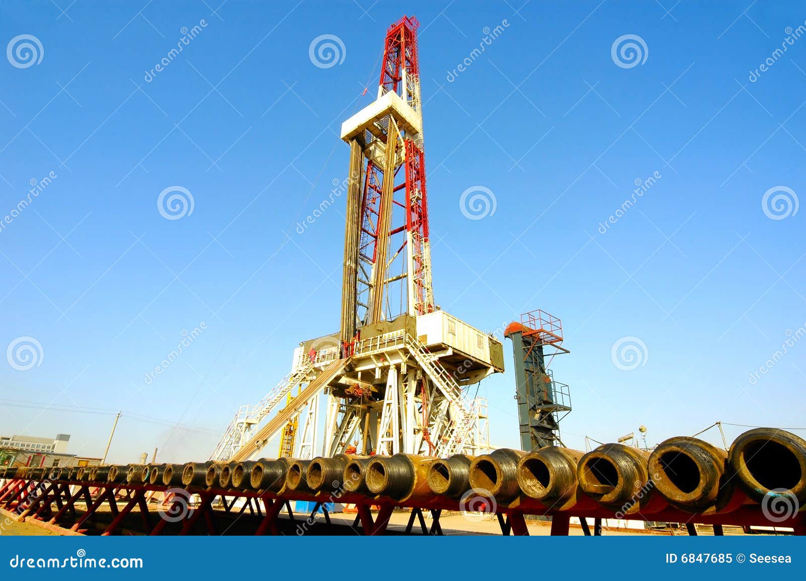 Land drilling rig stock image. Image of energy, drilling - 6847685