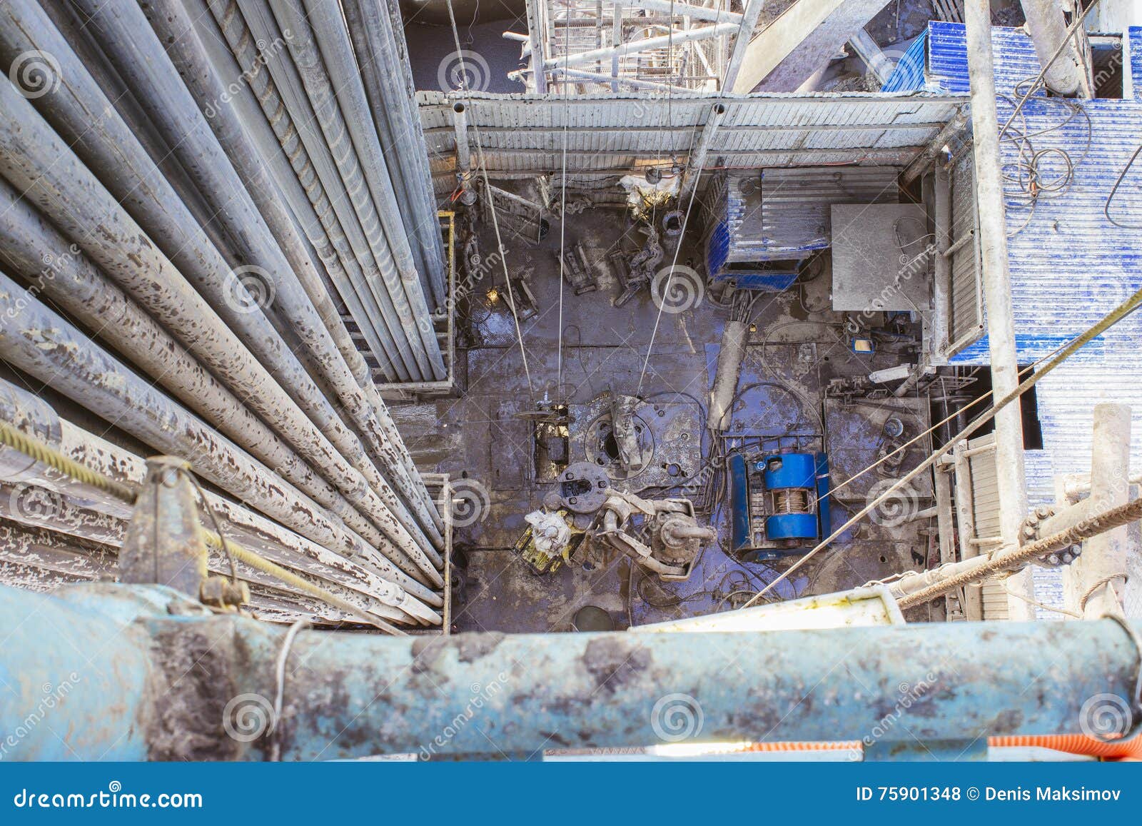 Land drilling rig stock photo. Image of construction - 75901348