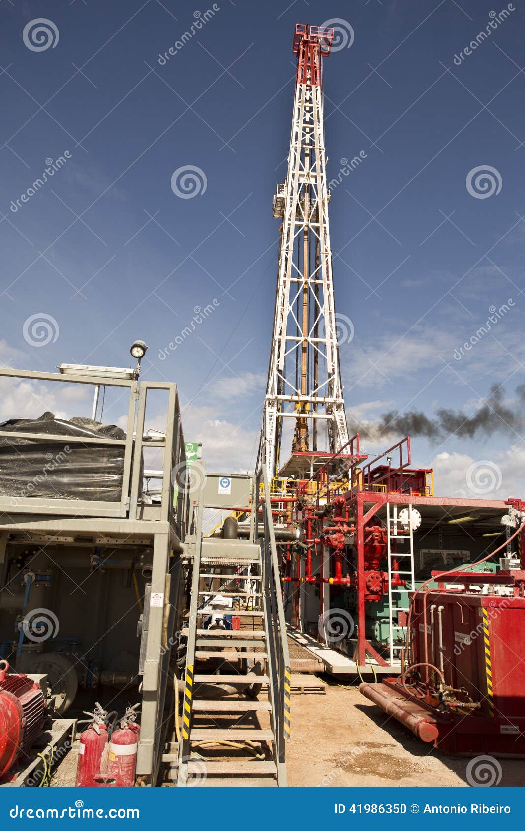 Land Drilling Rig Views stock photo. Image of tanks, shaker - 41986350