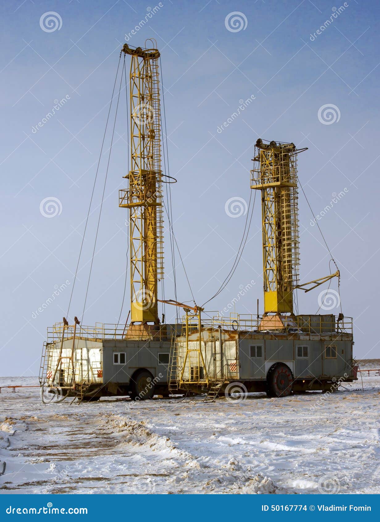 Land drilling rig stock photo. Image of drilling, snow - 50167774