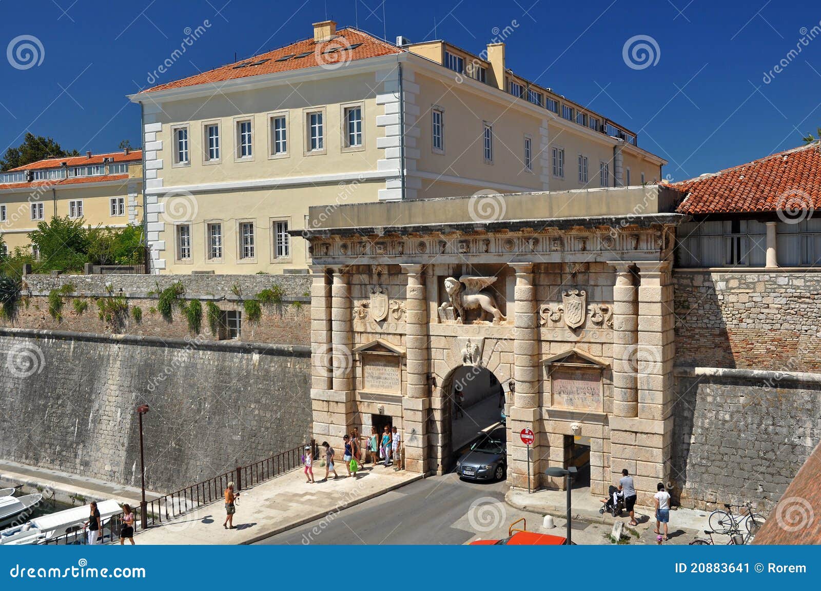 The Land Gate to Zadar editorial photo. Image of croatian - 20883641