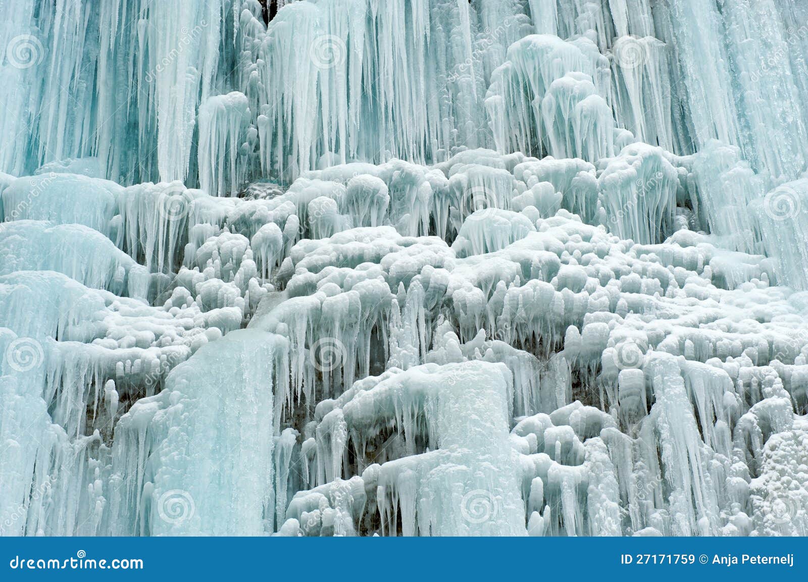 In the land of ice dwarfs stock image. Image of winter - 27171759