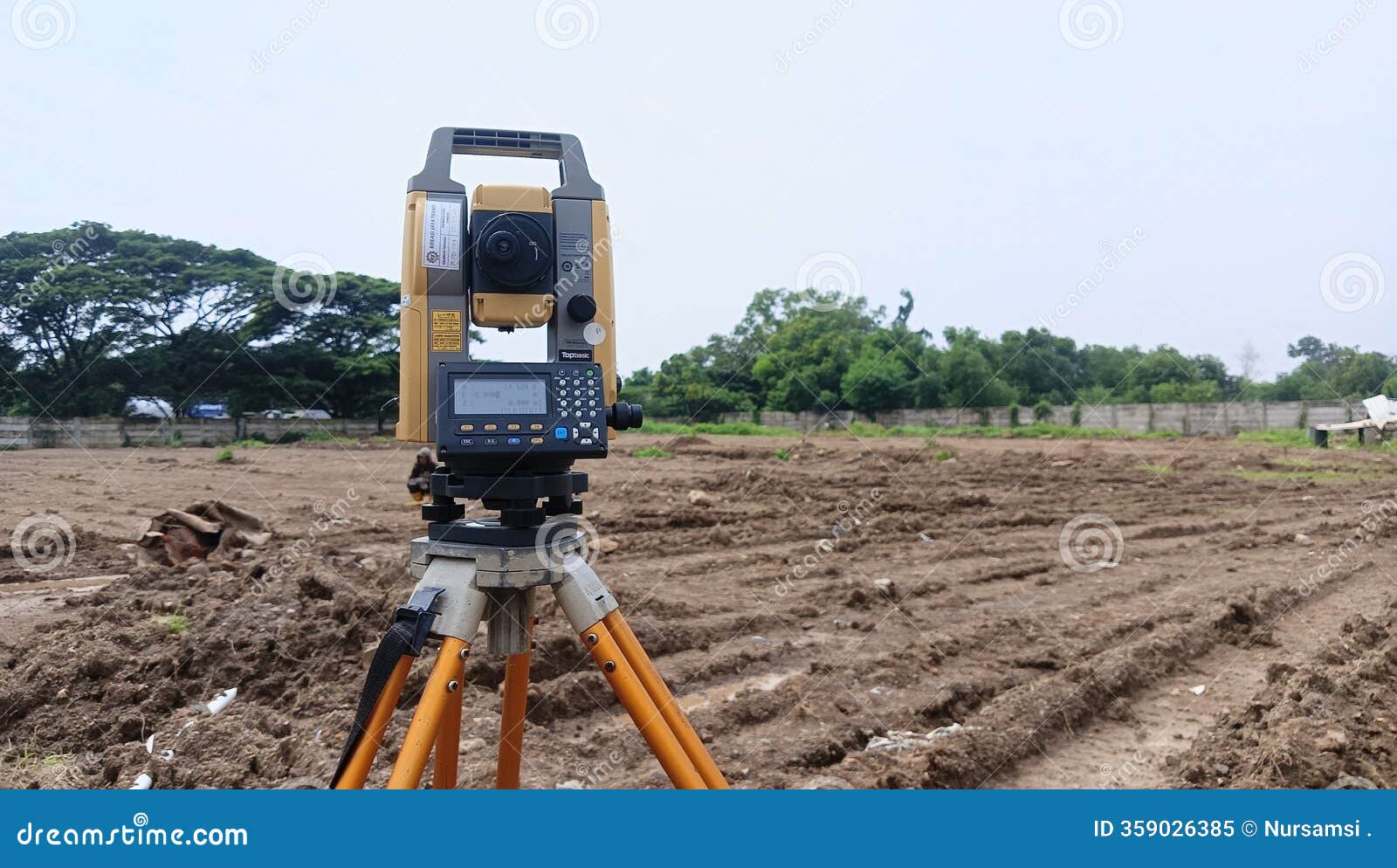 Measurement Of Land For Construction. A Theodolite.Total Station Stock Photography ...