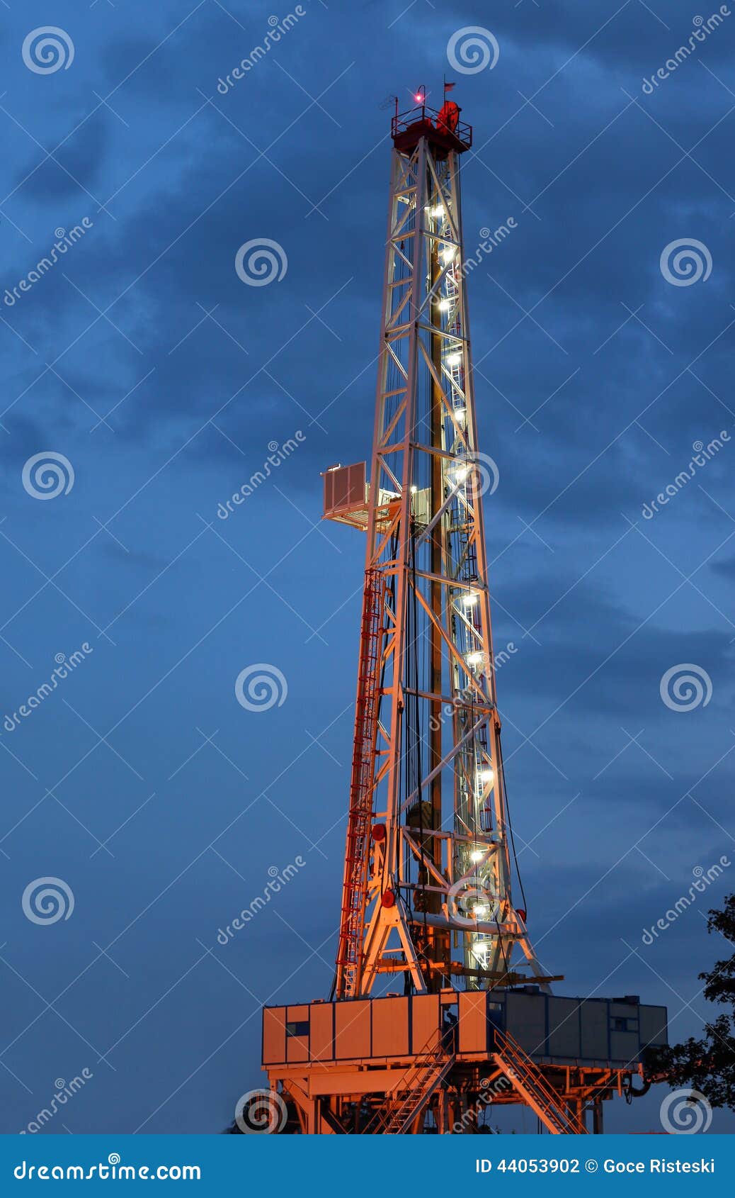Land oil drilling rig stock photo. Image of tower, industrial - 44053902