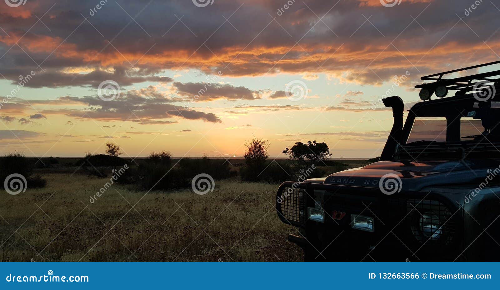 Land Rover editorial photo. Image of sunset, front, land - 132663566
