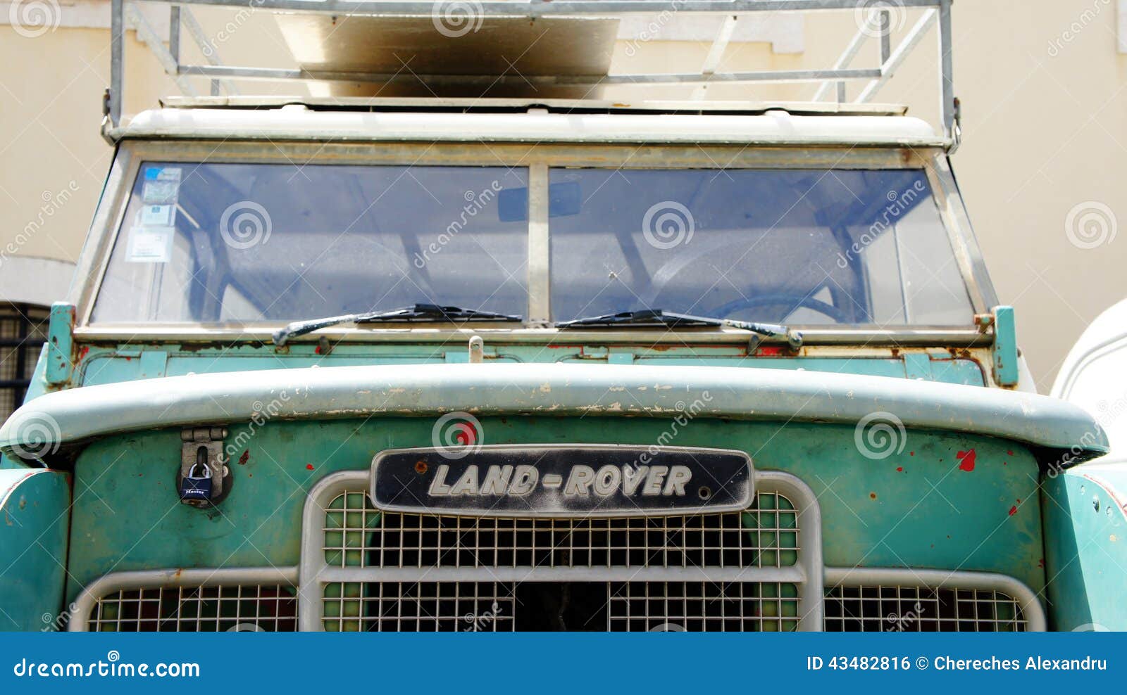 Land rover expedition editorial photo. Image of motor - 43482816