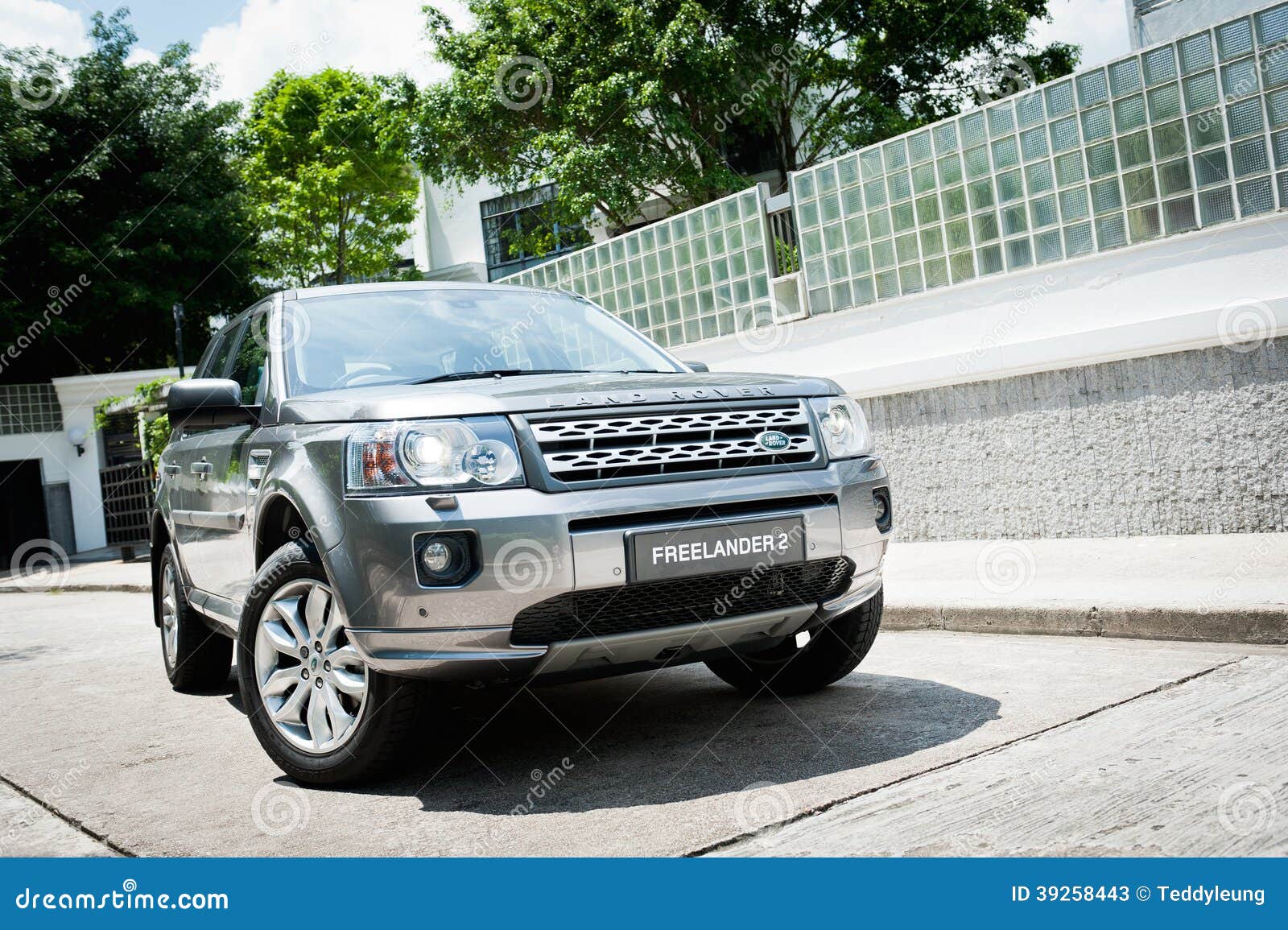 Land Rover Freelander 2 editorial stock photo. Image of design - 39258443