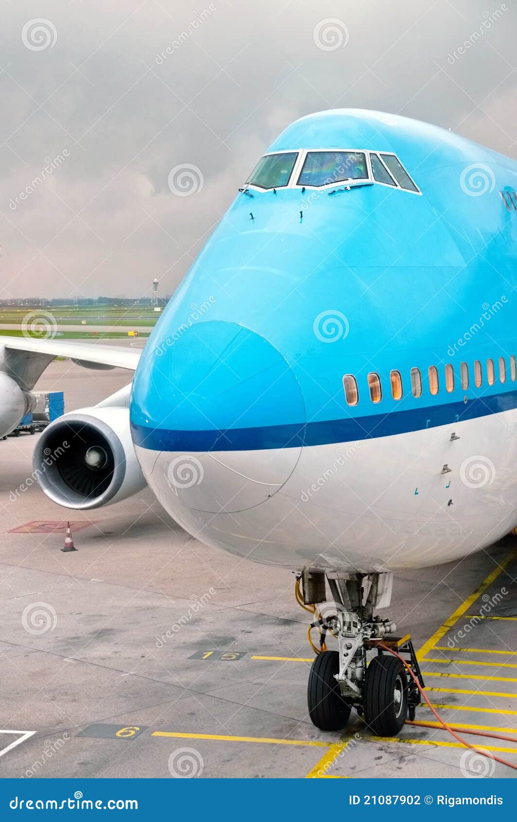 Landed aircraft stock photo. Image of huge, small, airport - 21087902