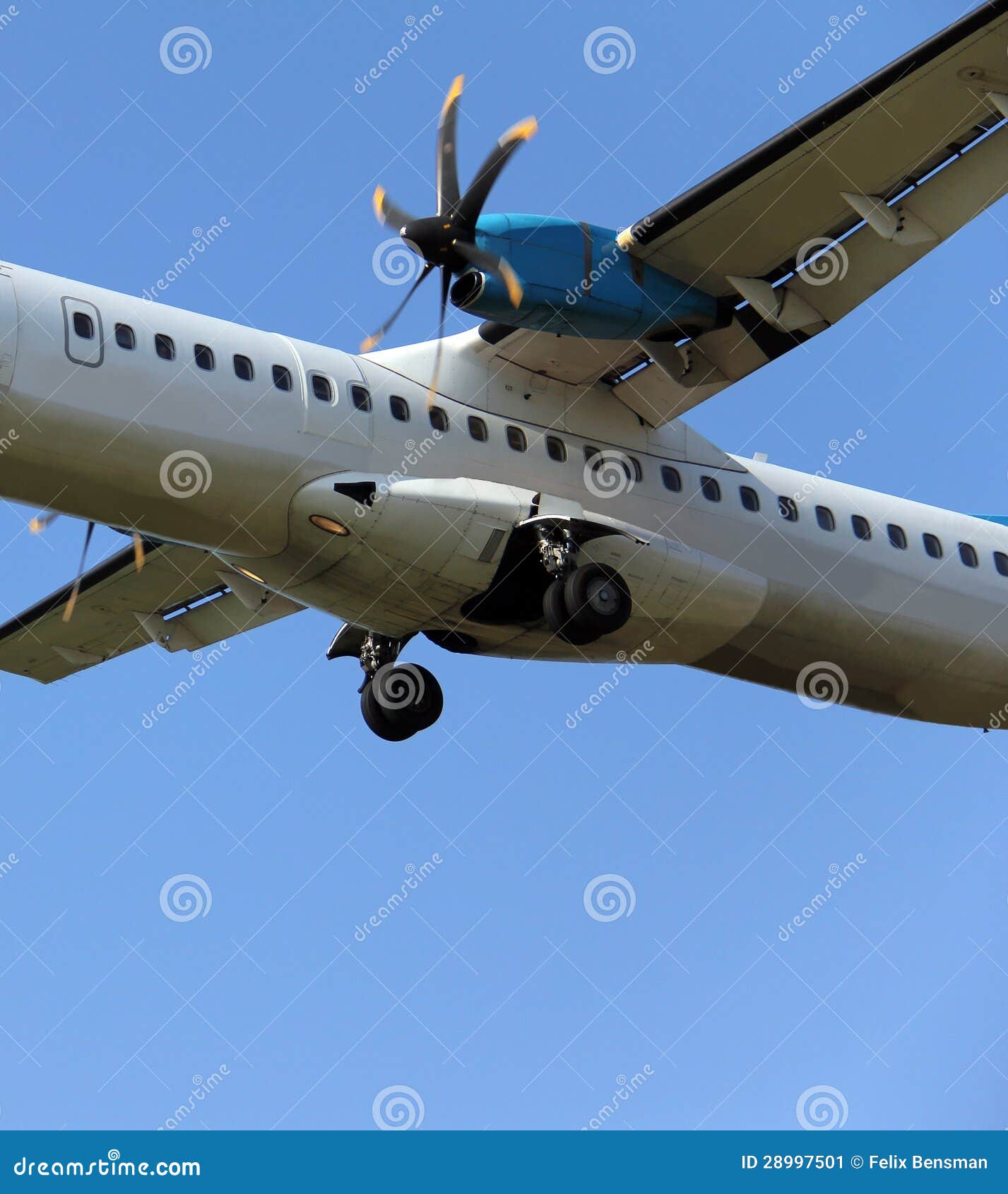 Landing aircraft stock image. Image of aircraft, blue - 28997501