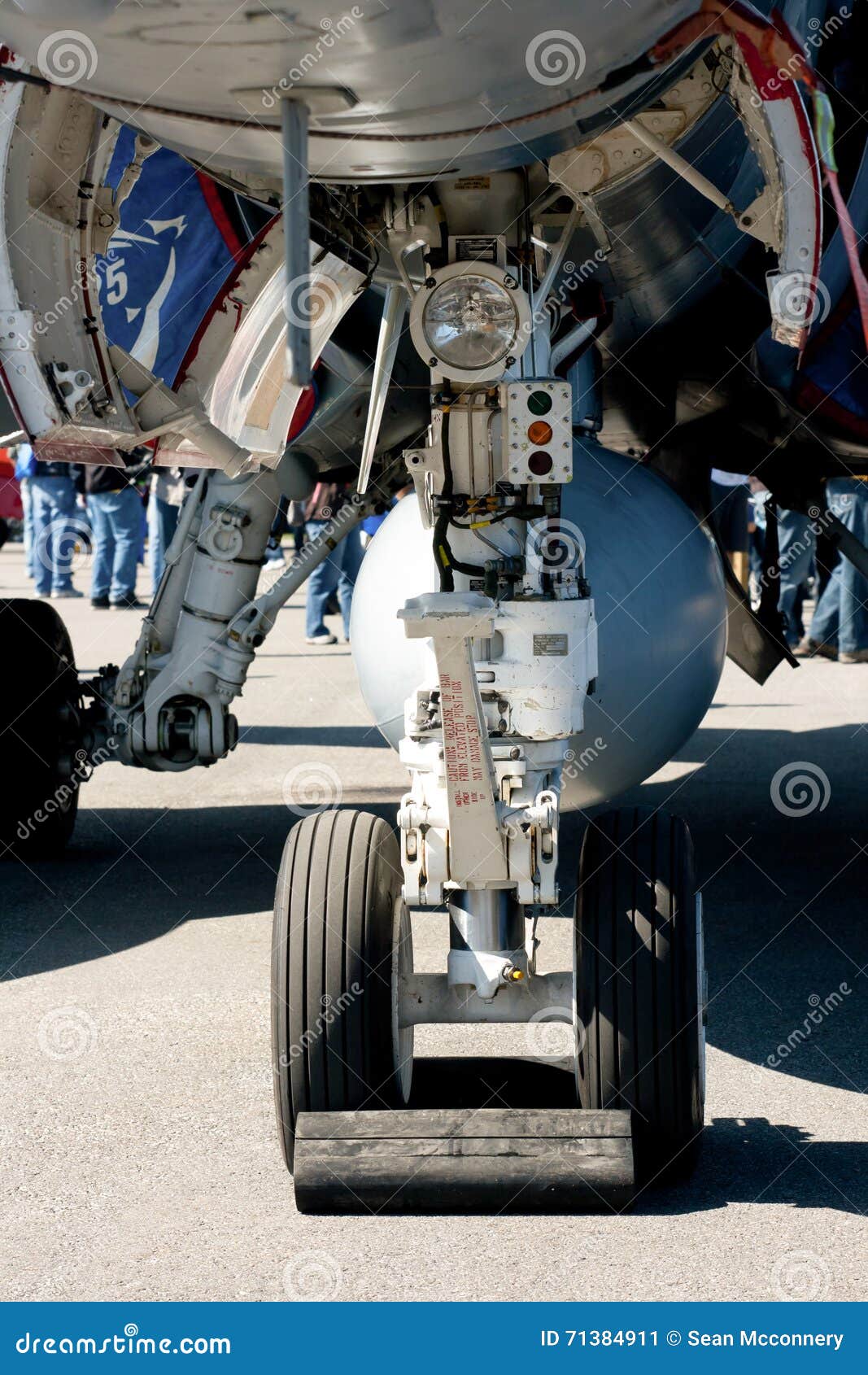 Landing gear. stock image. Image of aircraft, fighter - 71384911