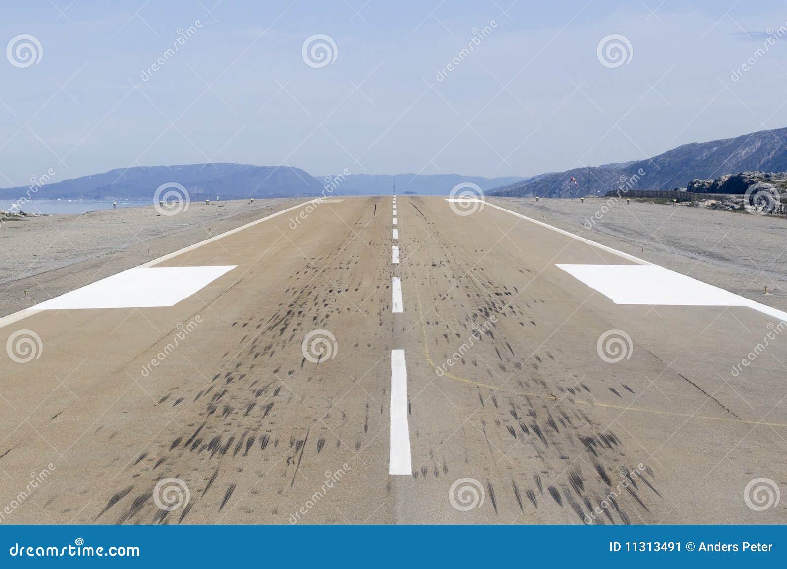 Landing strip stock image. Image of taking, flying, horizon - 11313491