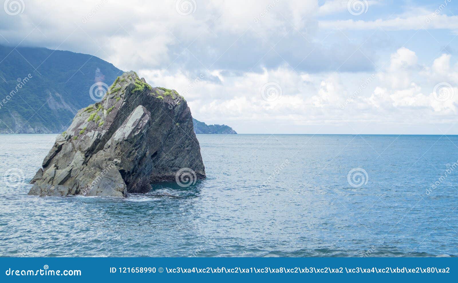 The Giant Rock Under the Sea Stock Photo - Image of cliff, vacation ...